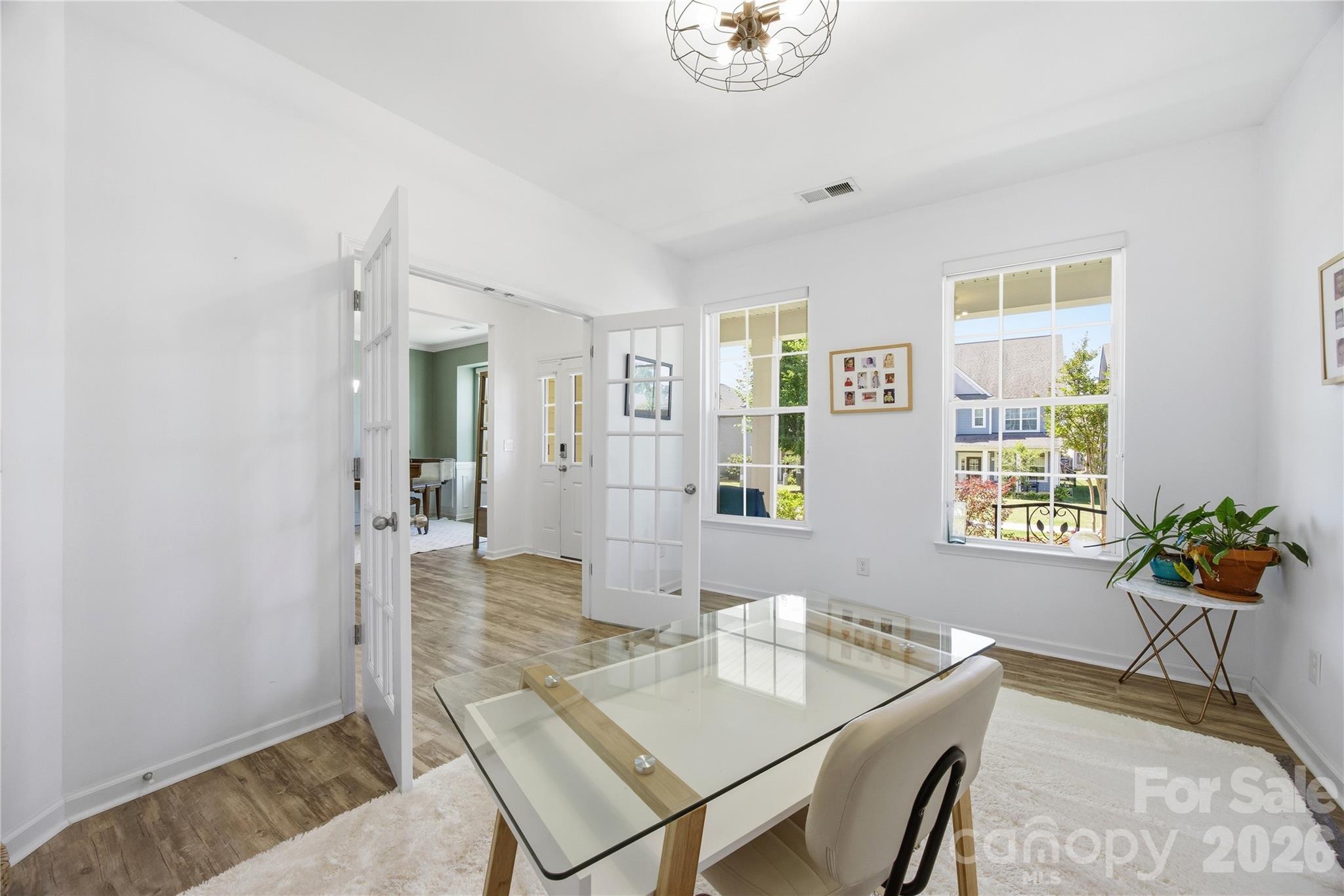 8113 Cornhill Avenue, Charlotte, NC - photo 8 of 35