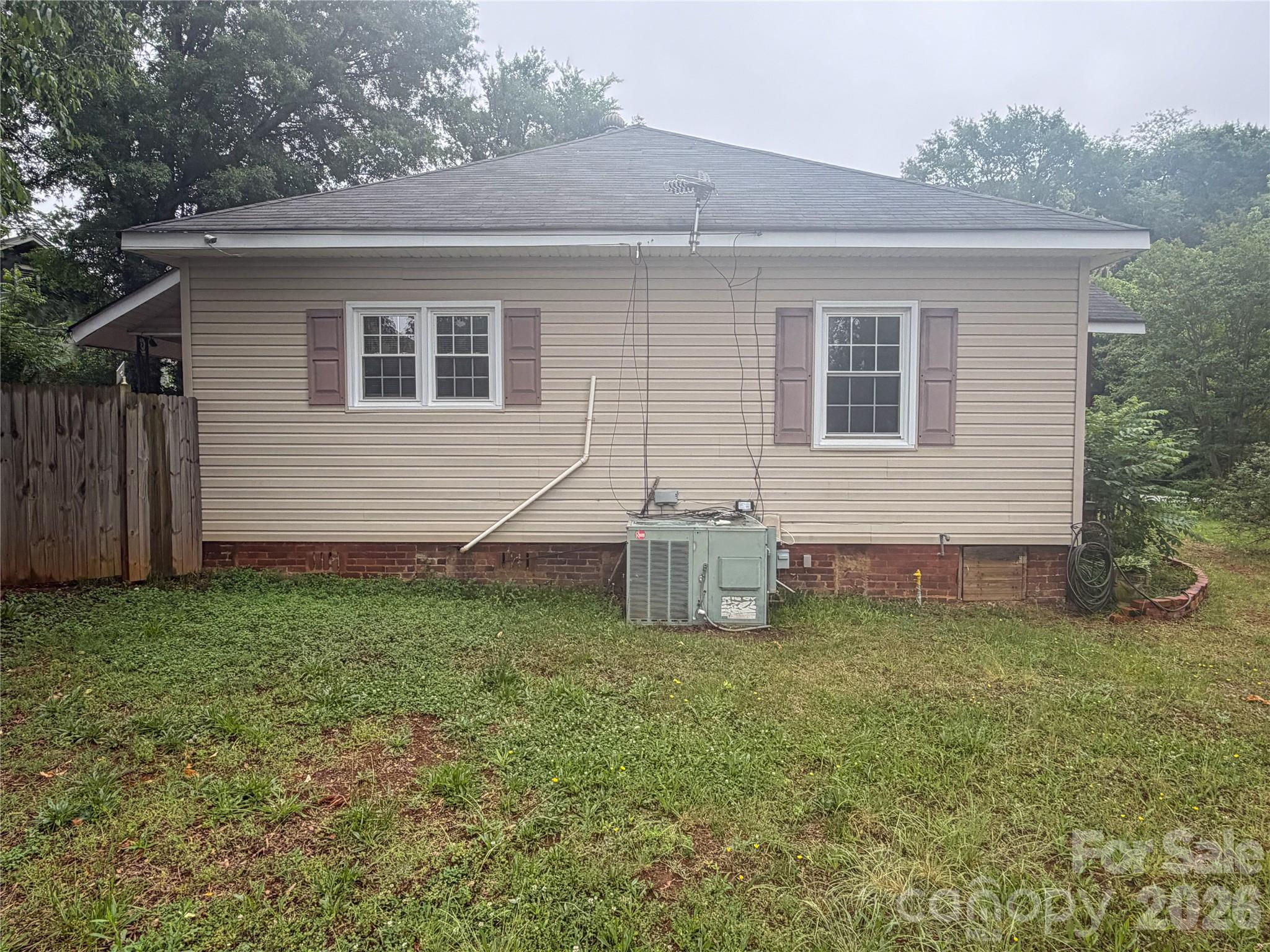 204 Madora Street, Mount Holly, NC - photo 3 of 19