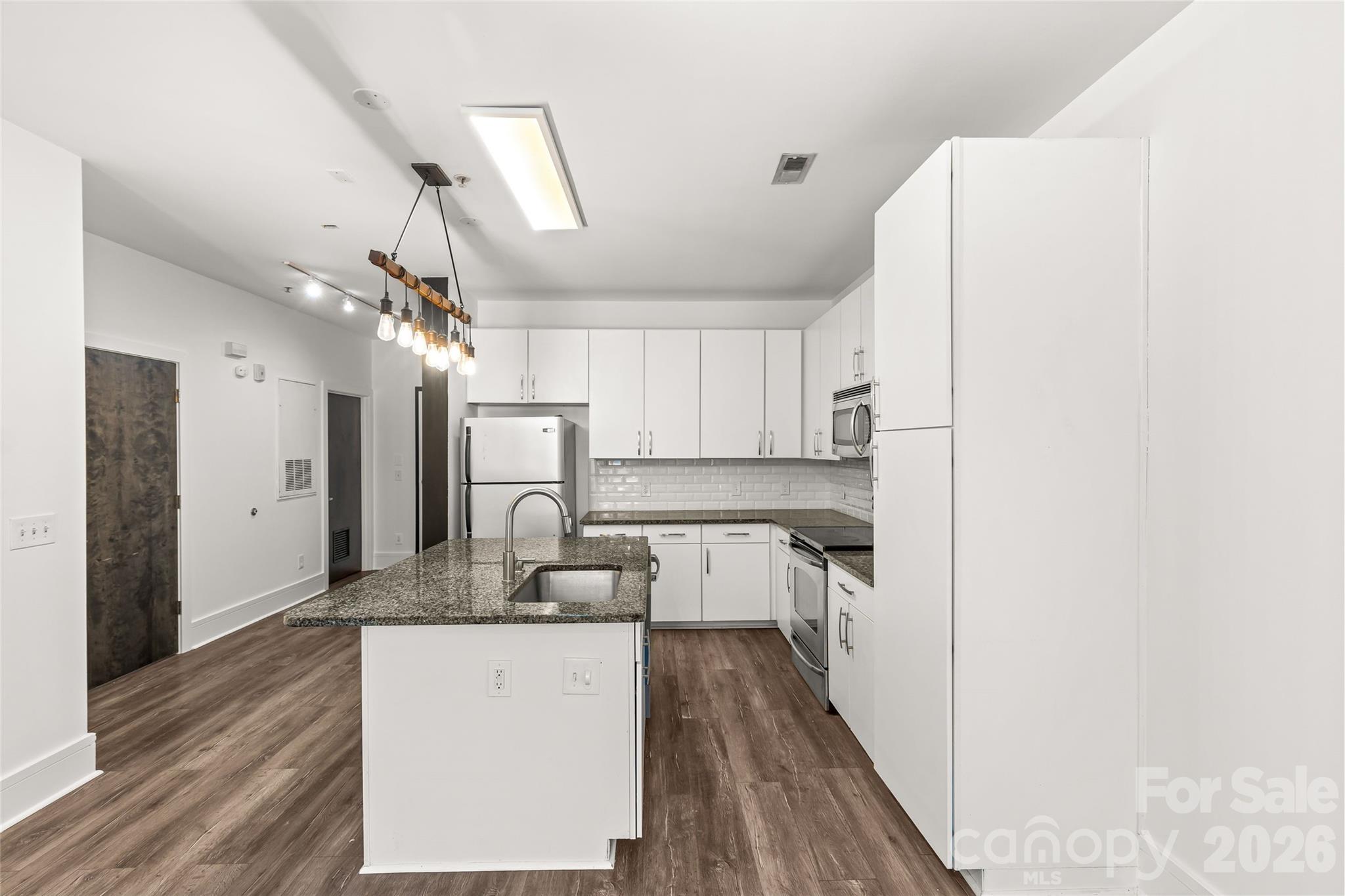 Photo 8 of 1600 Fulton Avenue305, Charlotte, NC