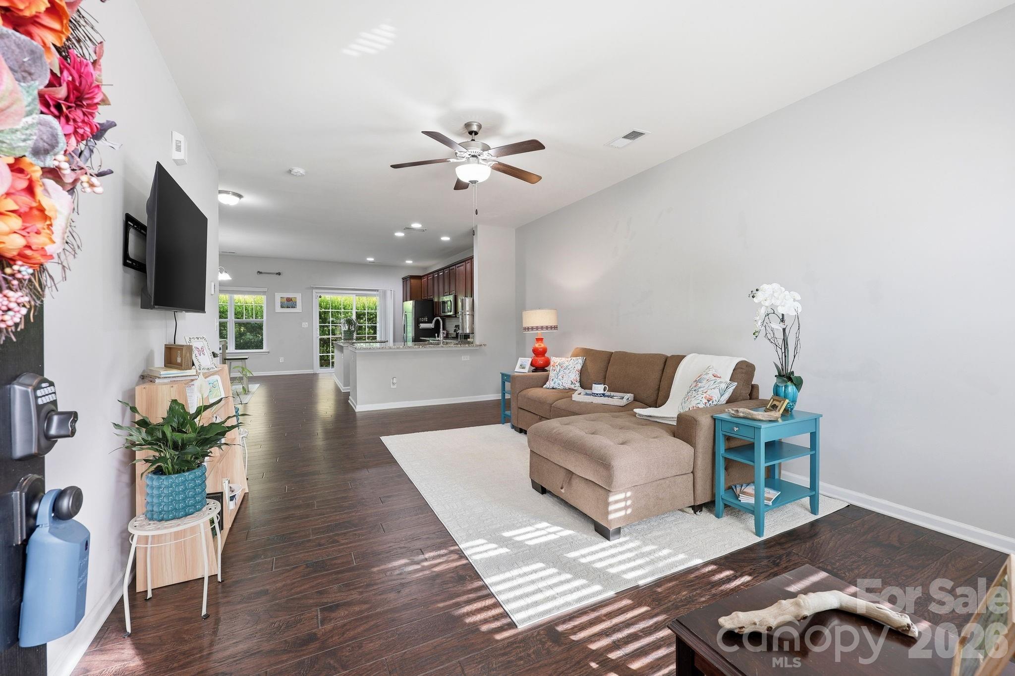 Photo 4 of 8413 Summerford Drive, Charlotte, NC