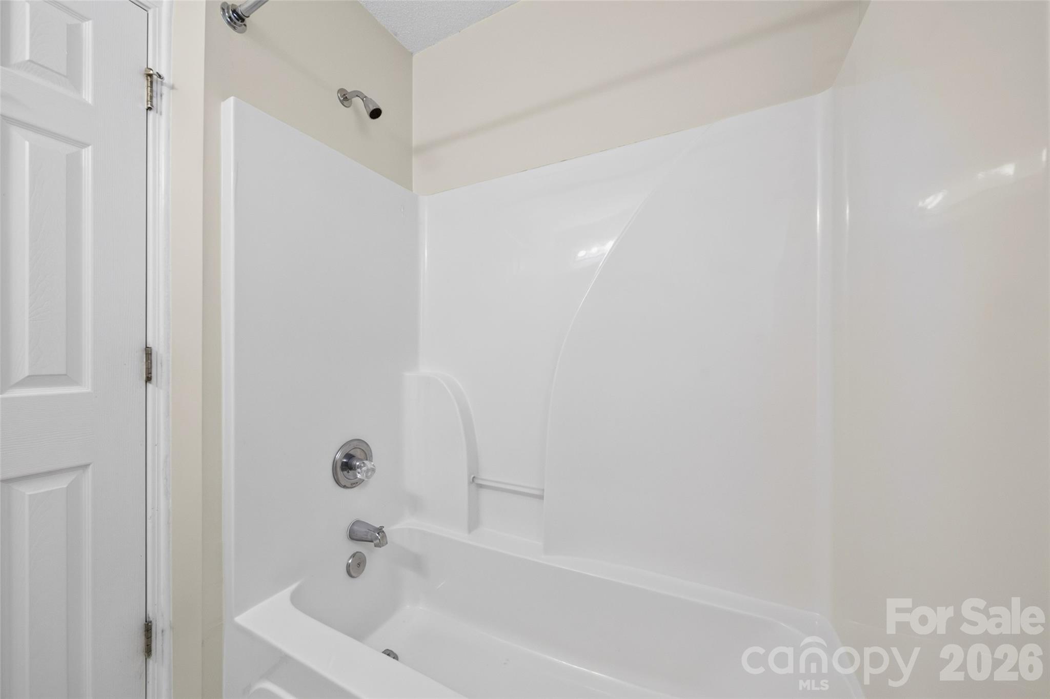 Home for sale at 4627 Victory Lane, Charlotte, NC — photo 12 of 39