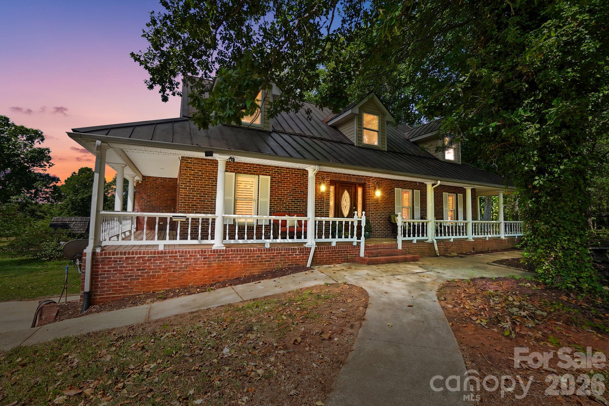 Photo 4 of 846 Windy Oaks Way, Lancaster, SC
