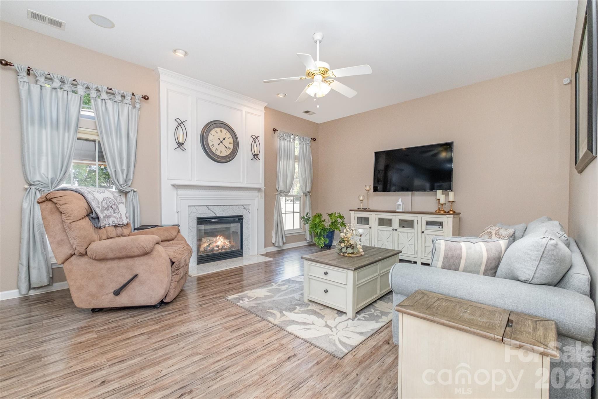 6859 Lakecrest Court, Denver, NC - photo 3 of 25