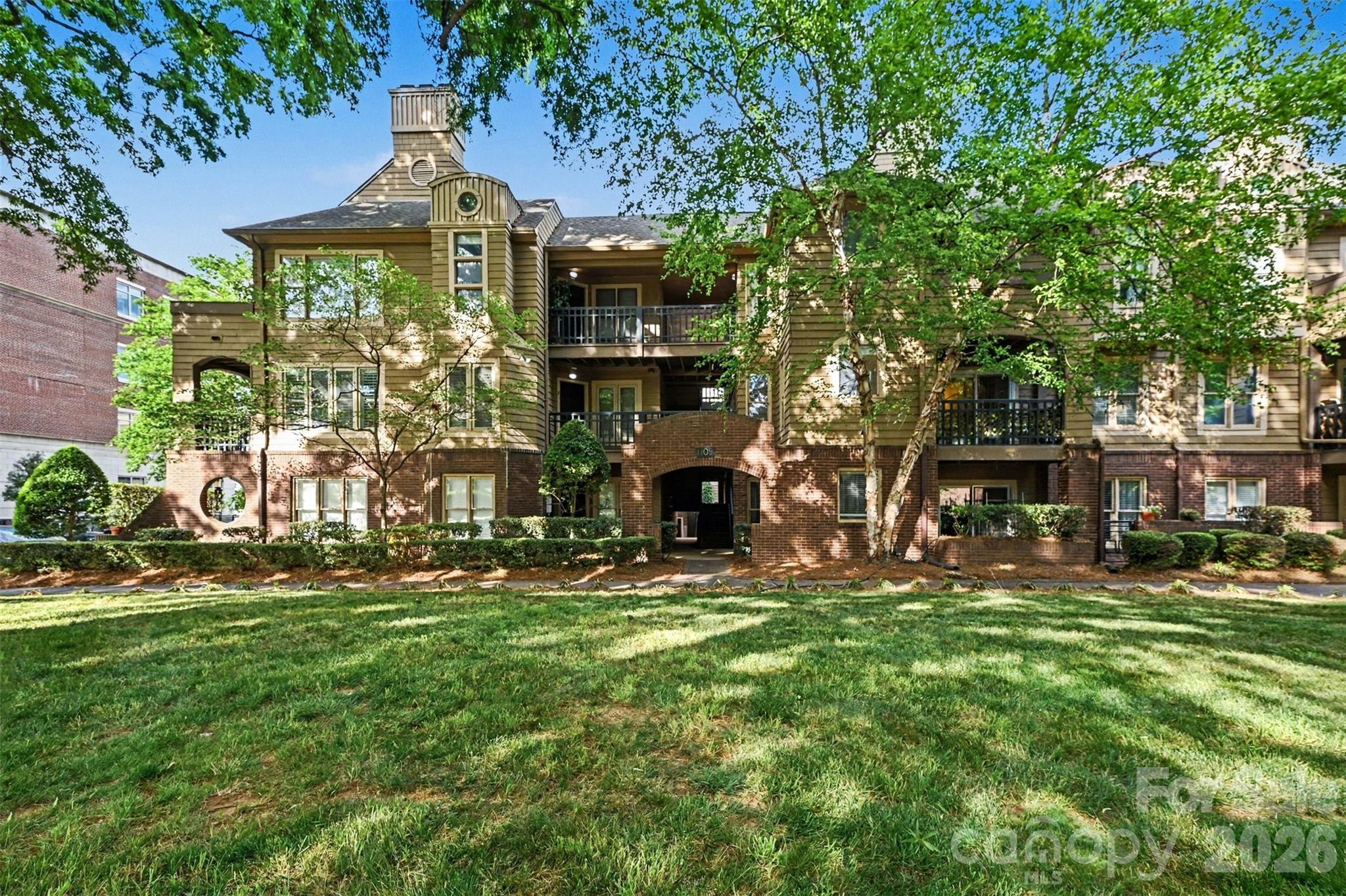 Photo 37 of 1109 E Morehead Street5, Charlotte, NC