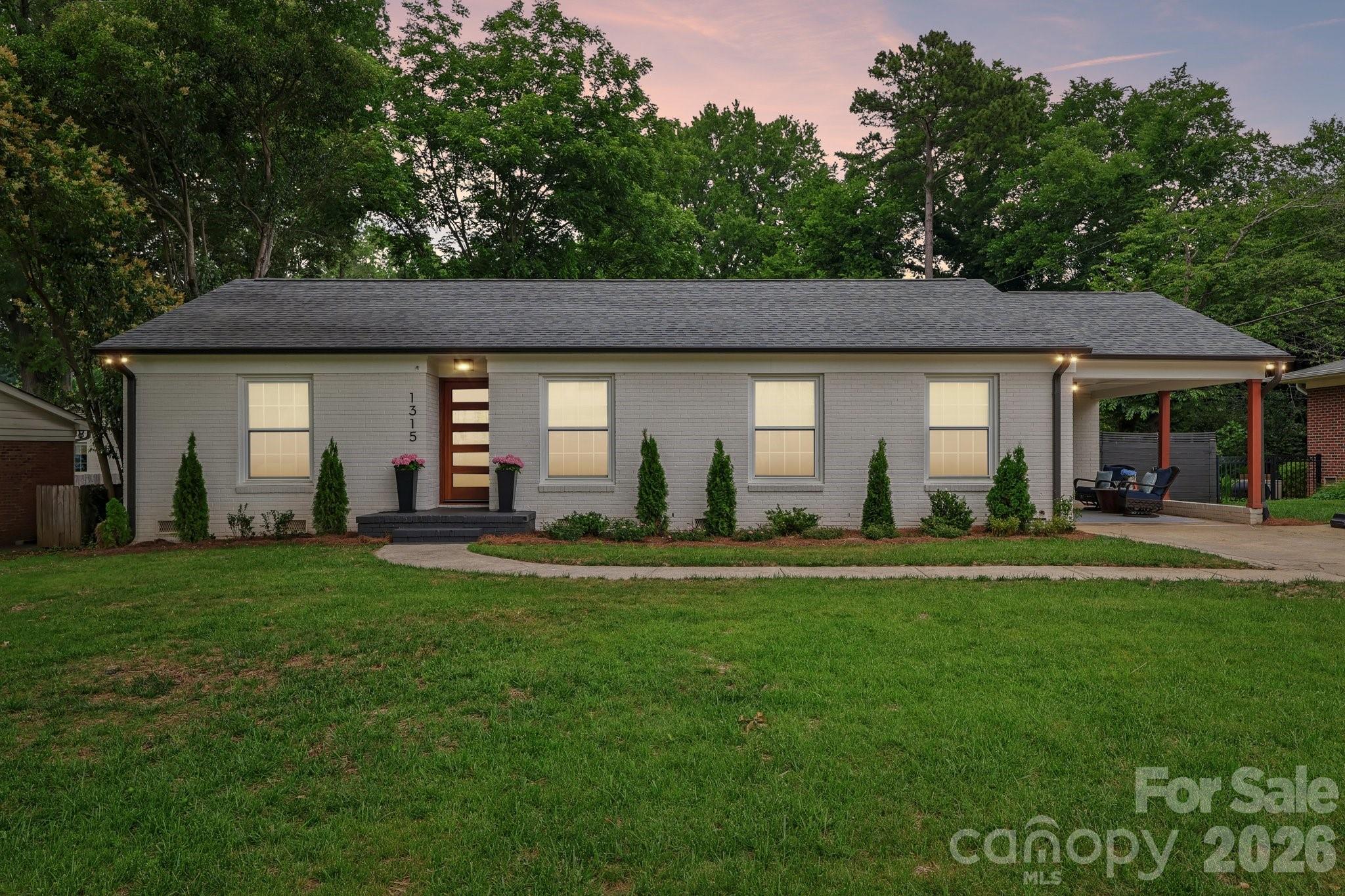 Photo 2 of 1315 Holmes Drive, Charlotte, NC