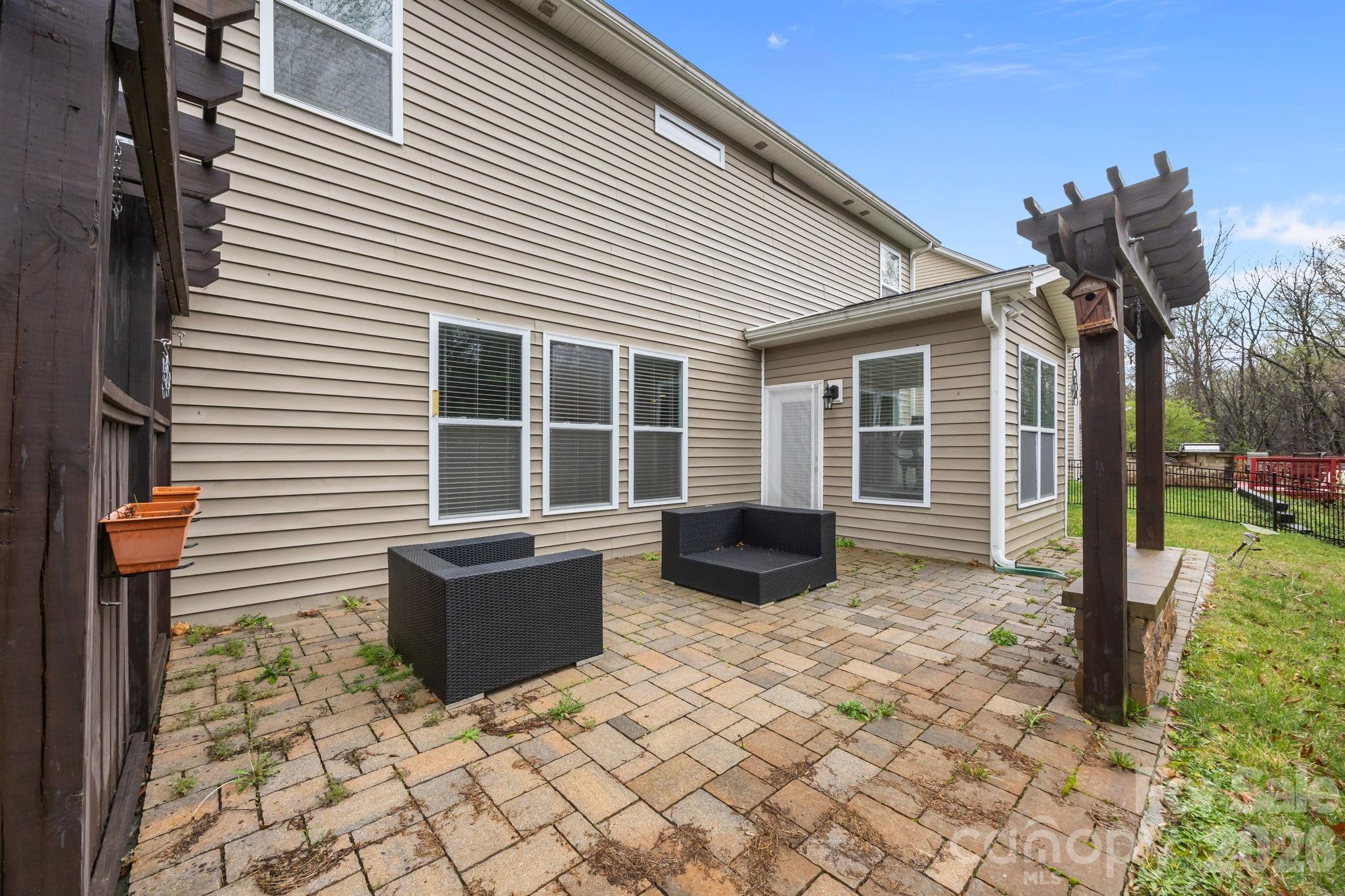10817 Bere Island Drive, Charlotte, NC - photo 35 of 42