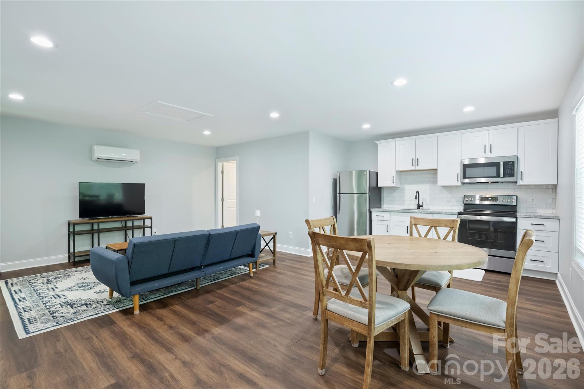 Photo 39 of 1617 Hawthorne Lane, Charlotte, NC