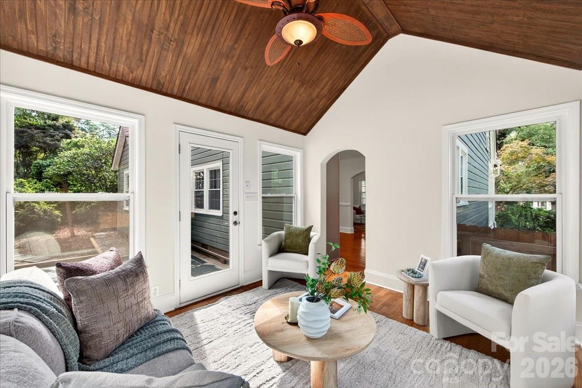 Photo 22 of 1333 Woodland Drive, Charlotte, NC