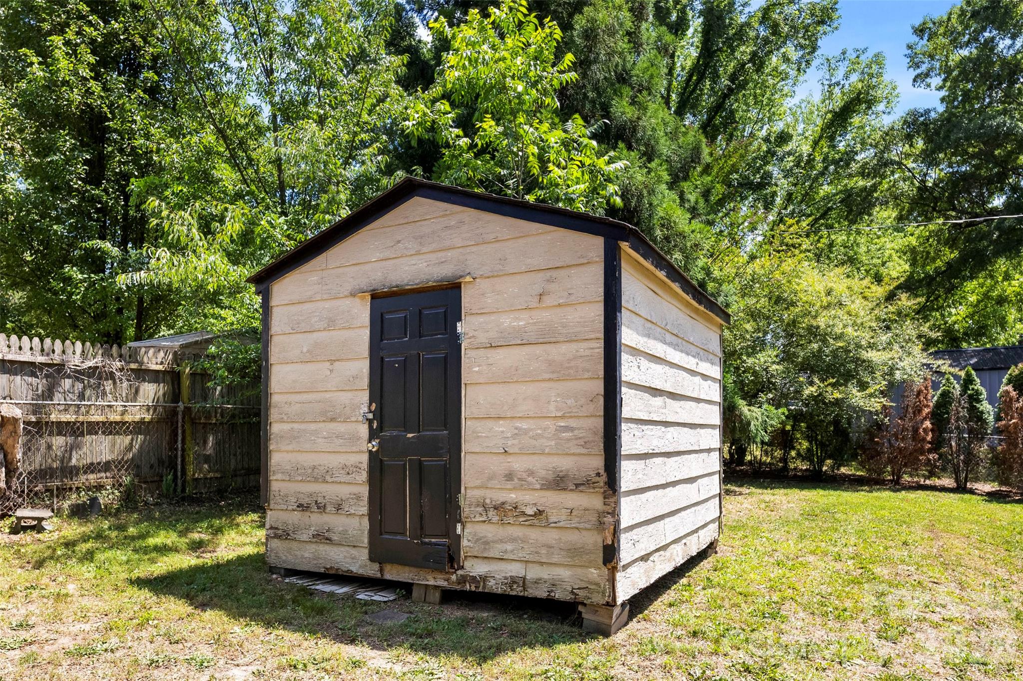 602 E Lee Avenue, Bessemer City, NC - photo 25 of 28