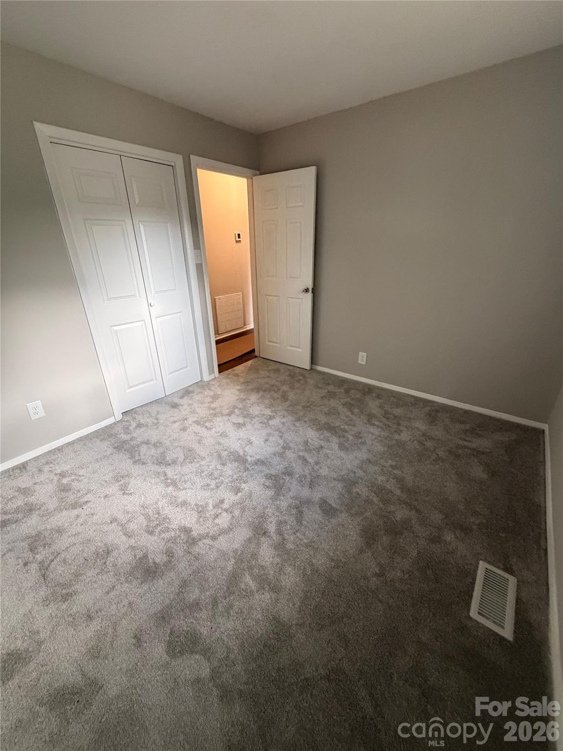 Home for sale at 2824 Cedarhurst Drive, Charlotte, NC — photo 20 of 27