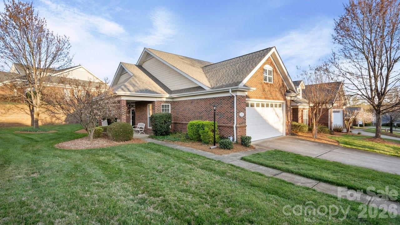 Photo 5 of 2820 Summer Valley Court, Charlotte, NC