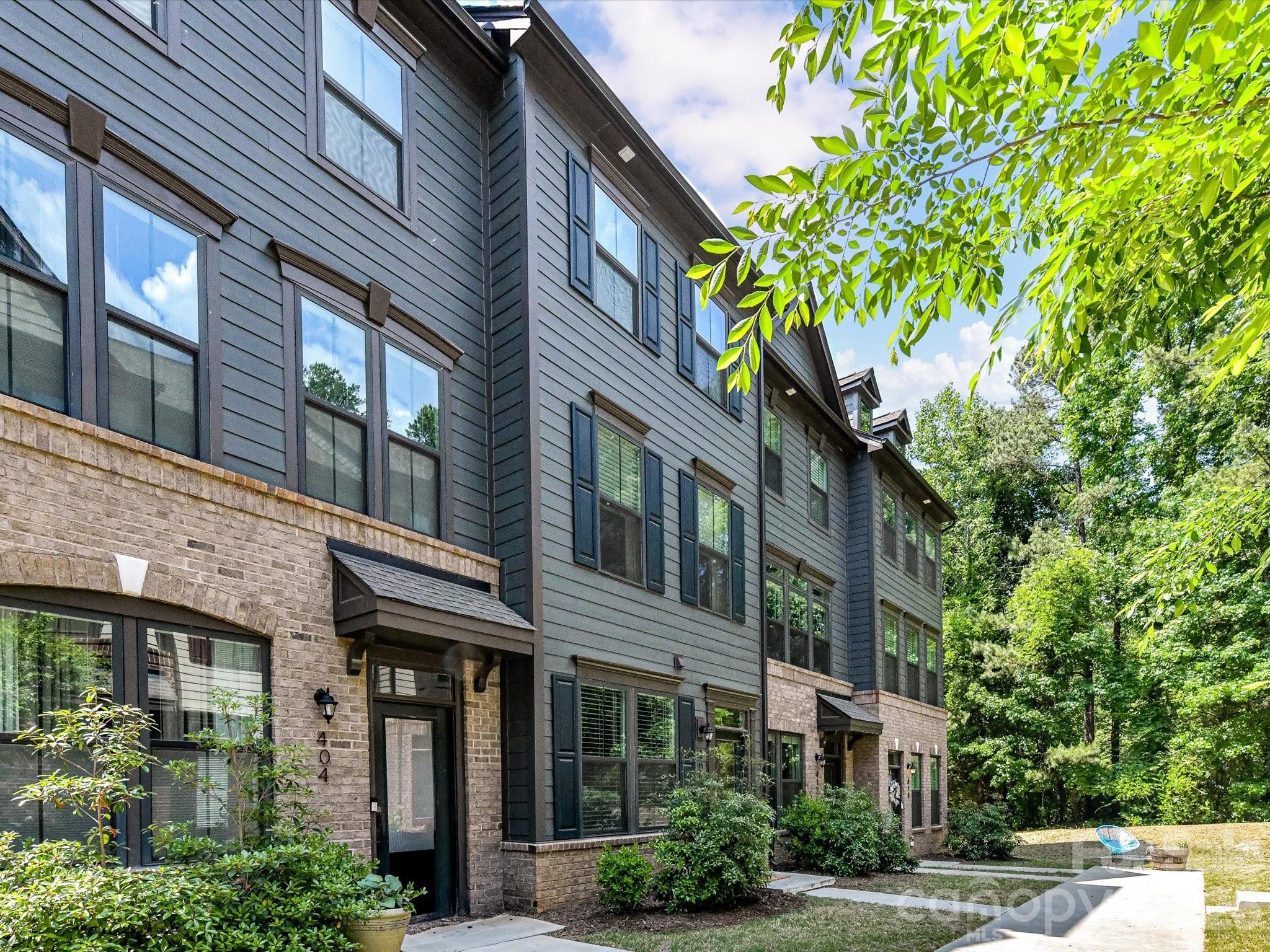 Photo 2 of 408 Tristram Lane, Charlotte, NC