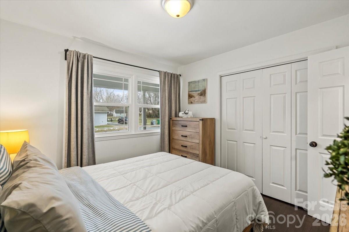 Photo 17 of 4930 Crestmont Drive, Charlotte, NC