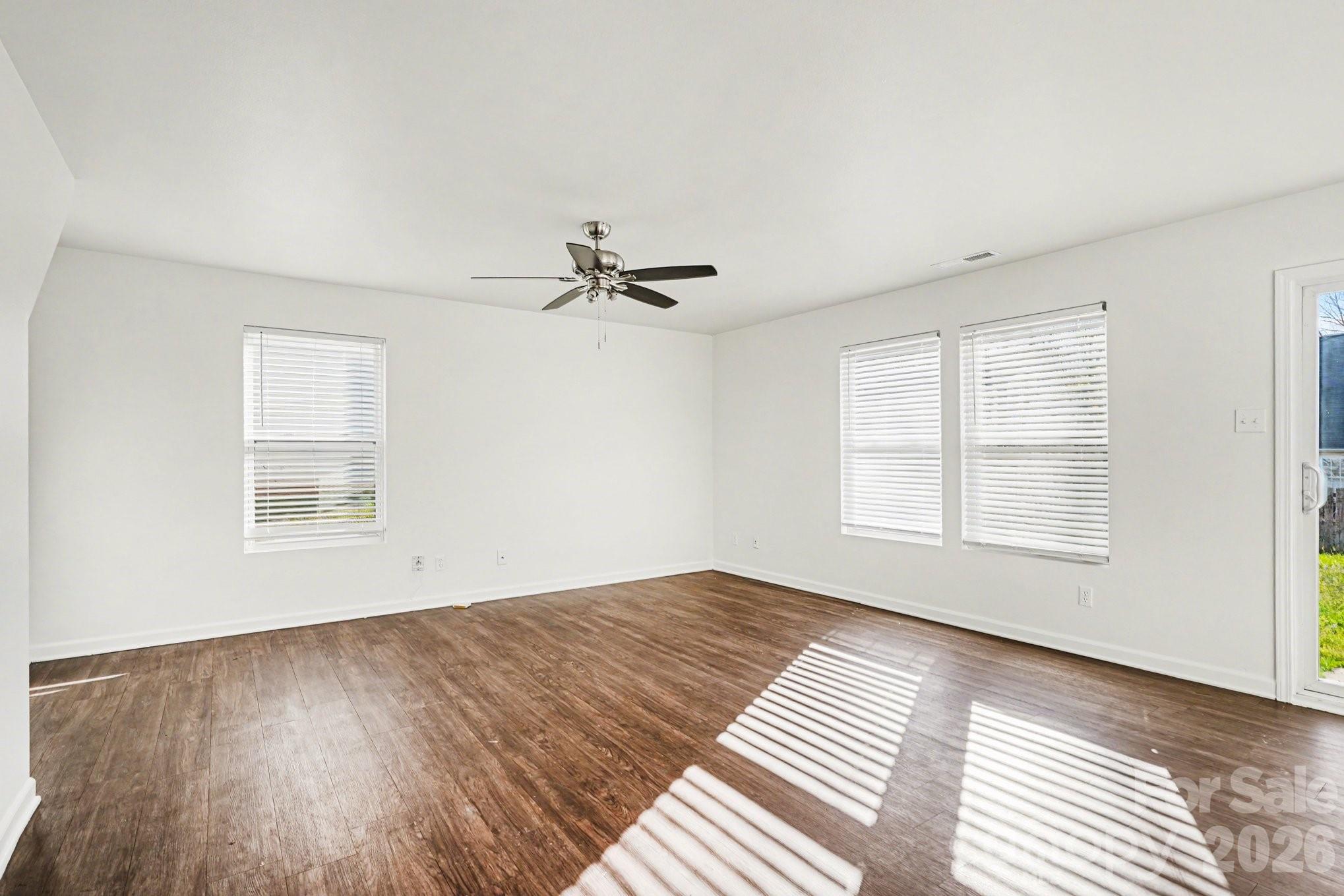 Photo 6 of 911 Swearngan Ridge Court, Charlotte, NC