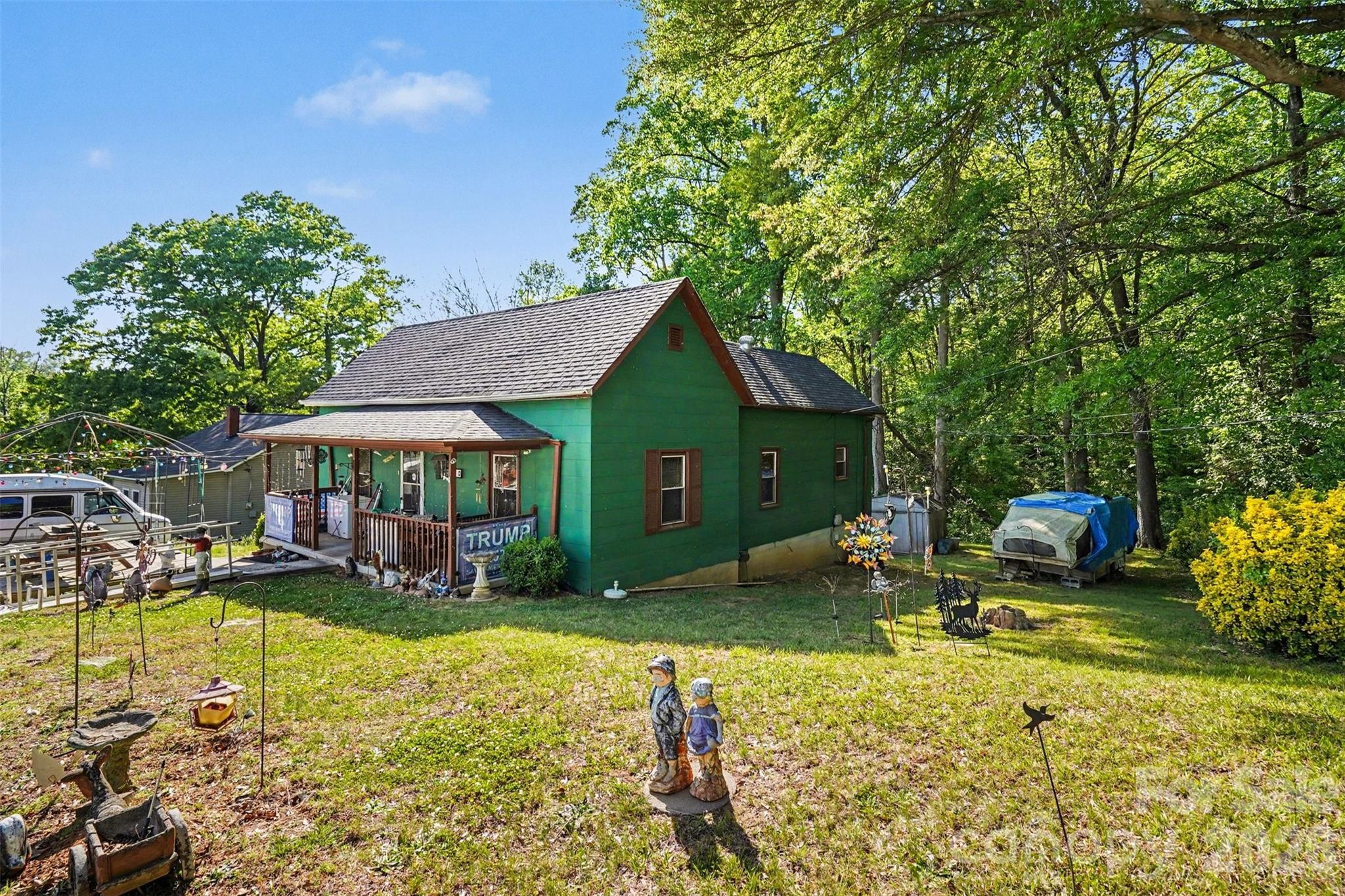 Photo 3 of 1730 2nd Street Place SW, Hickory, NC