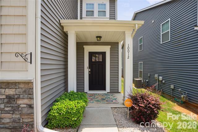 Photo 3 of 10012 Michael Crossing Drive, Charlotte, NC