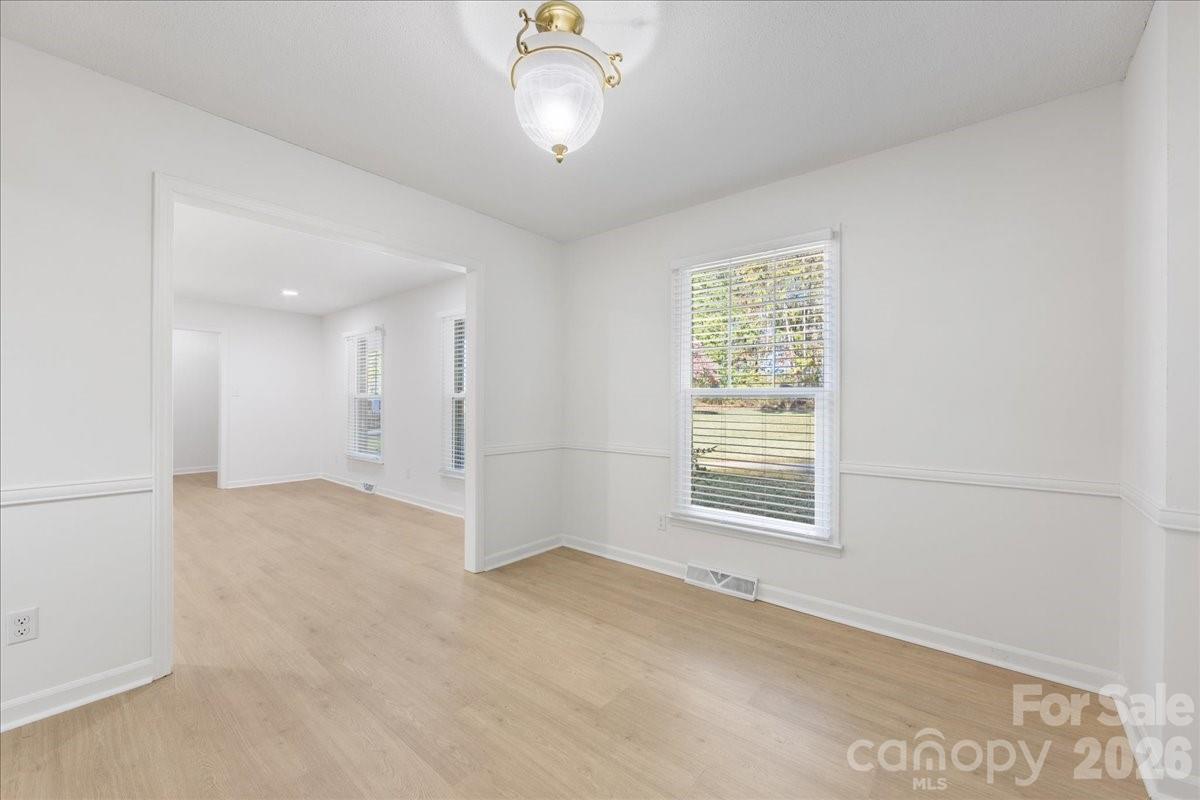 Photo 6 of 1840 Stoneyridge Drive, Charlotte, NC