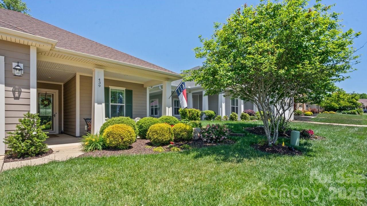 Photo 3 of 439 Granite Lake Court, Denver, NC