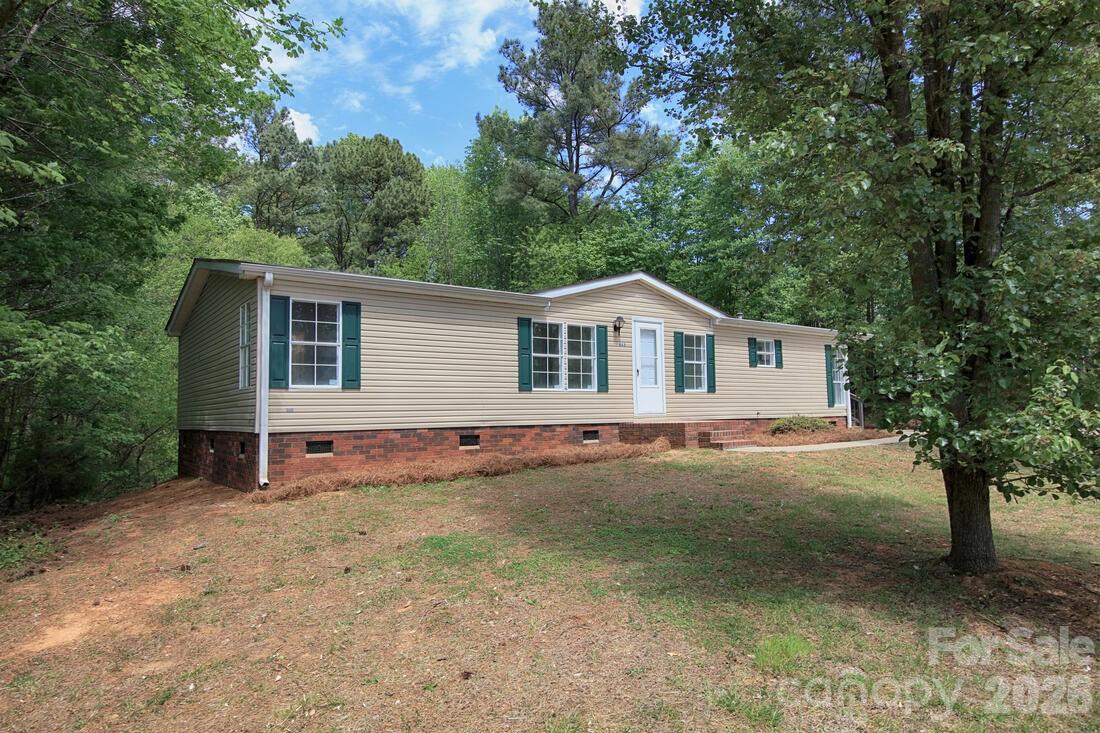 Photo 2 of 223 Ridge Creek Drive, Troutman, NC