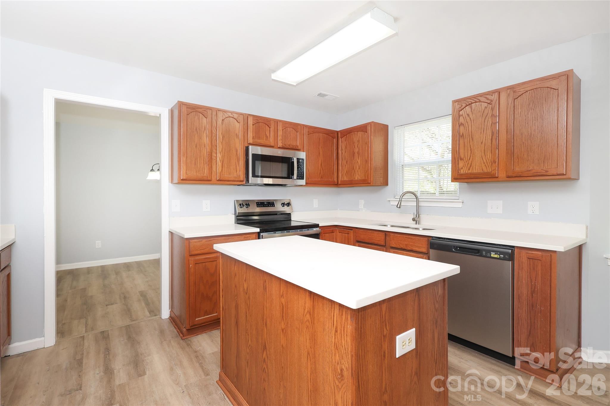 10910 Elm Bend Drive, Charlotte, NC - photo 9 of 41