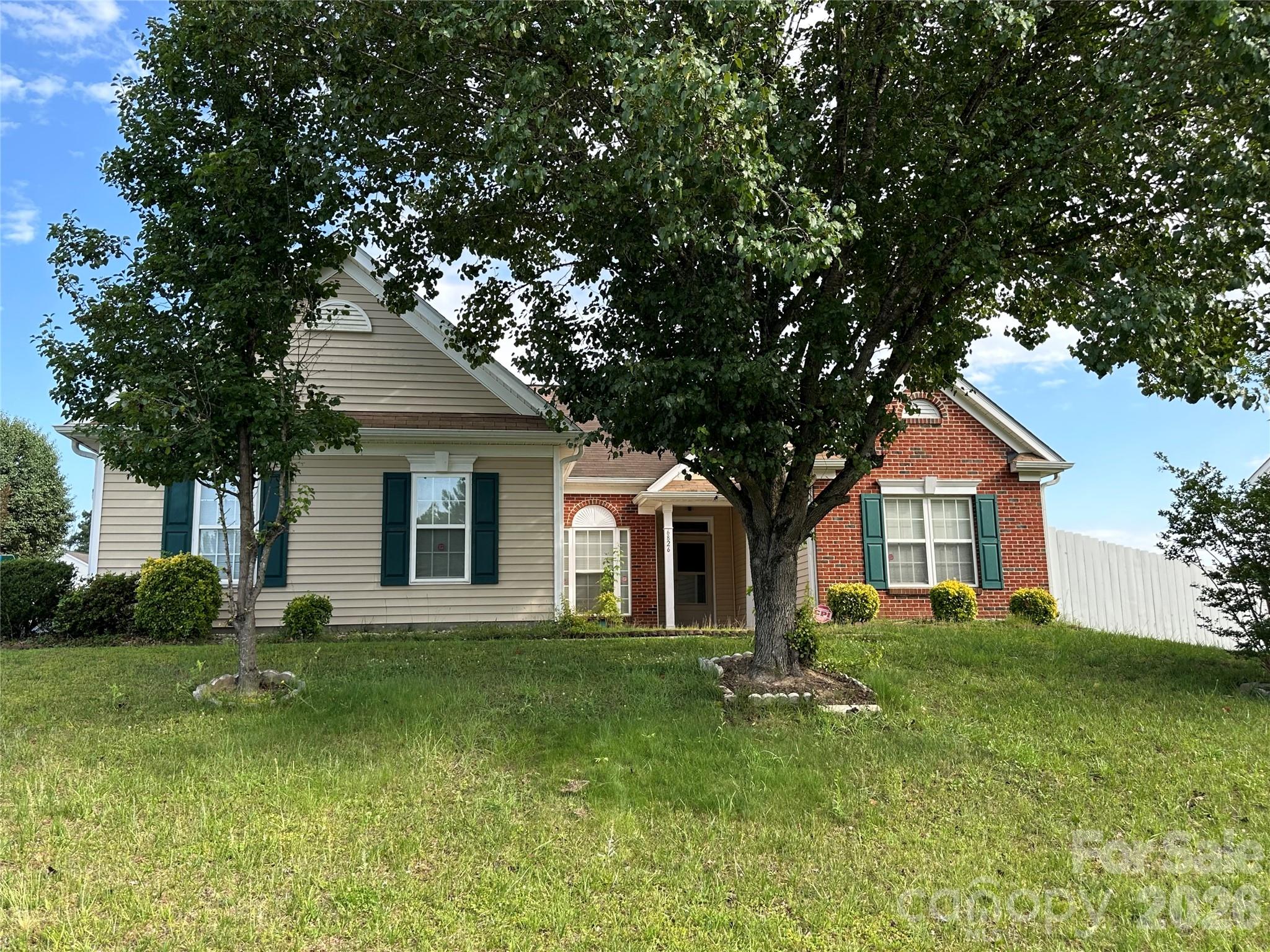 Home for sale at 6826 Chieftain Drive, Charlotte, NC — photo 1 of 1