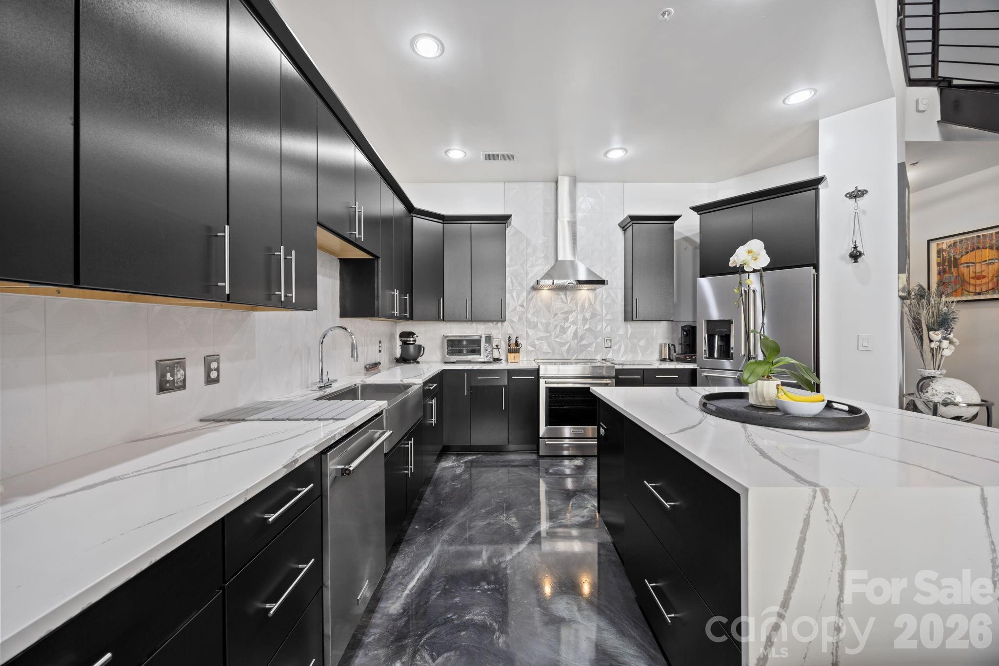 Photo 12 of 921 Westmere Avenue, Charlotte, NC