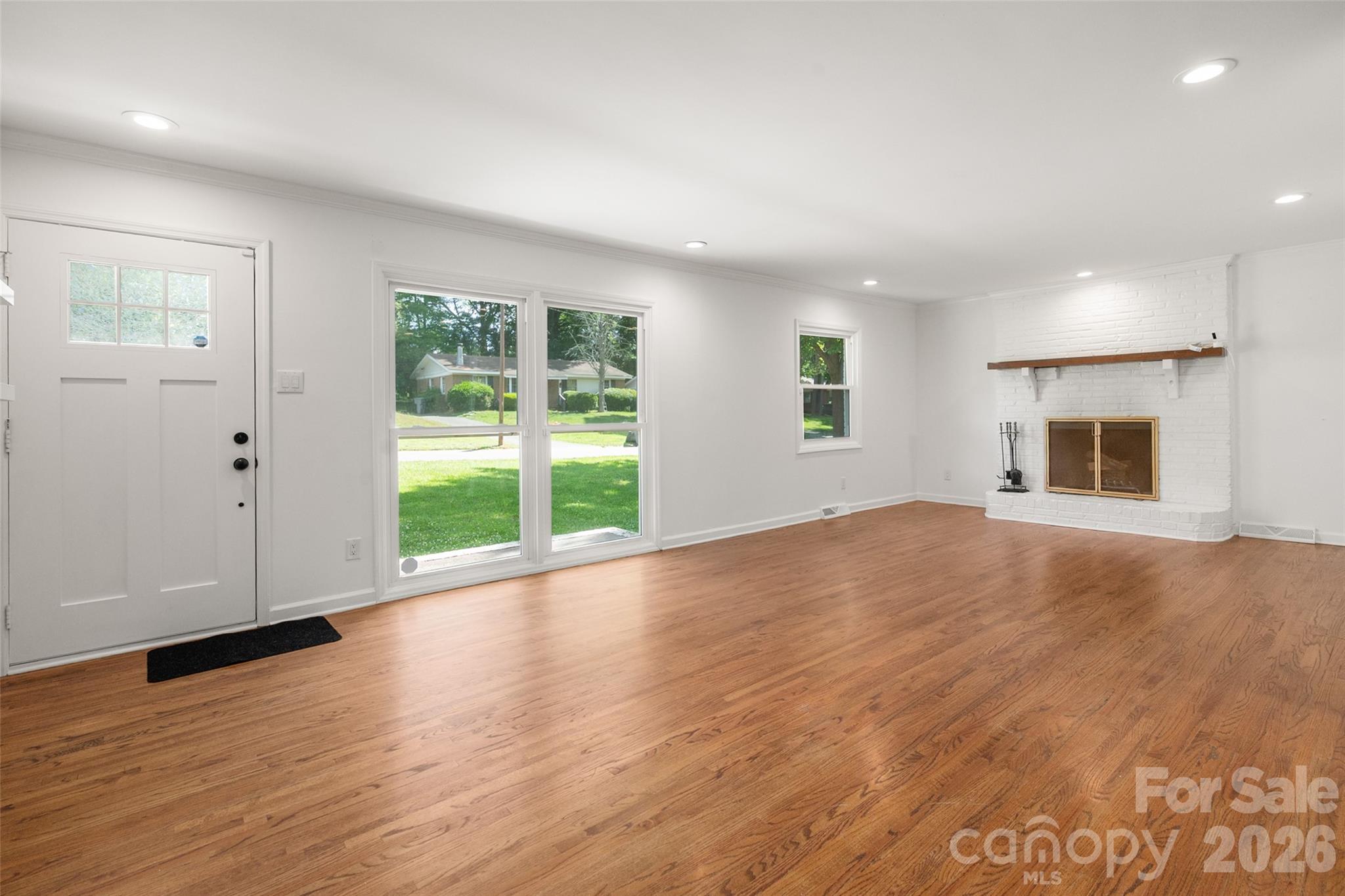 4300 Dowling Drive, Charlotte, NC - photo 3 of 20