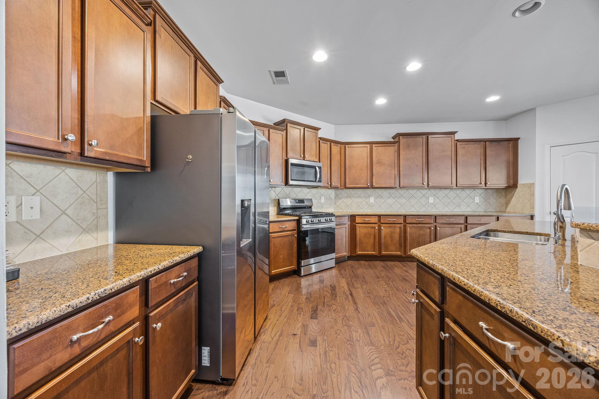 Photo 13 of 6111 Berewick Commons Parkway, Charlotte, NC