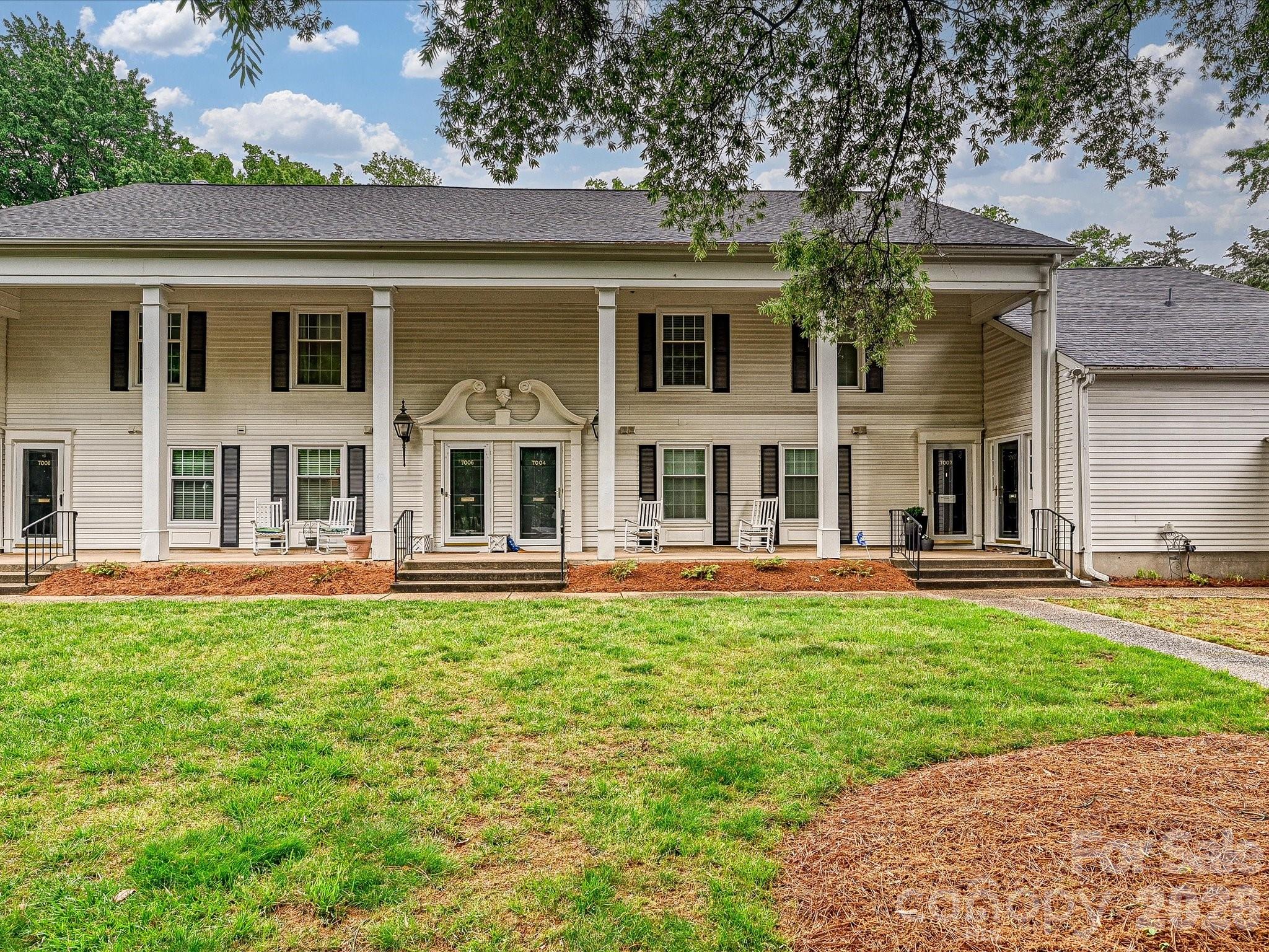 Home for sale at 7004 Quail Hill Road, Charlotte, NC — photo 1 of 17