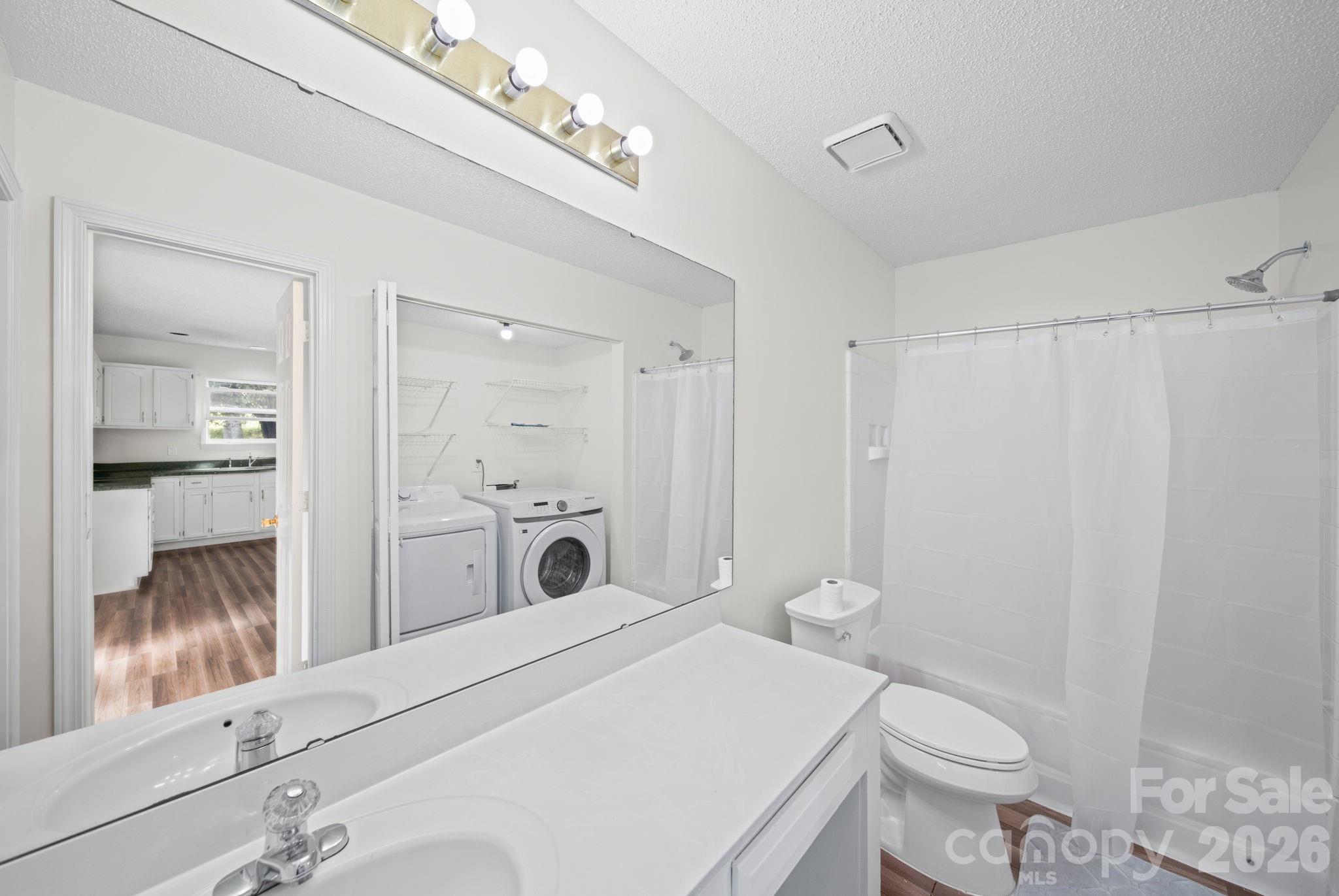 Photo 4 of 3609 Huyton Court, Charlotte, NC