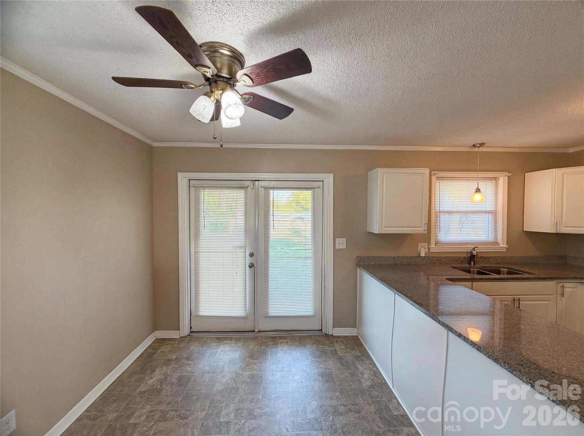 290 Salem Avenue, Dallas, NC - photo 8 of 18
