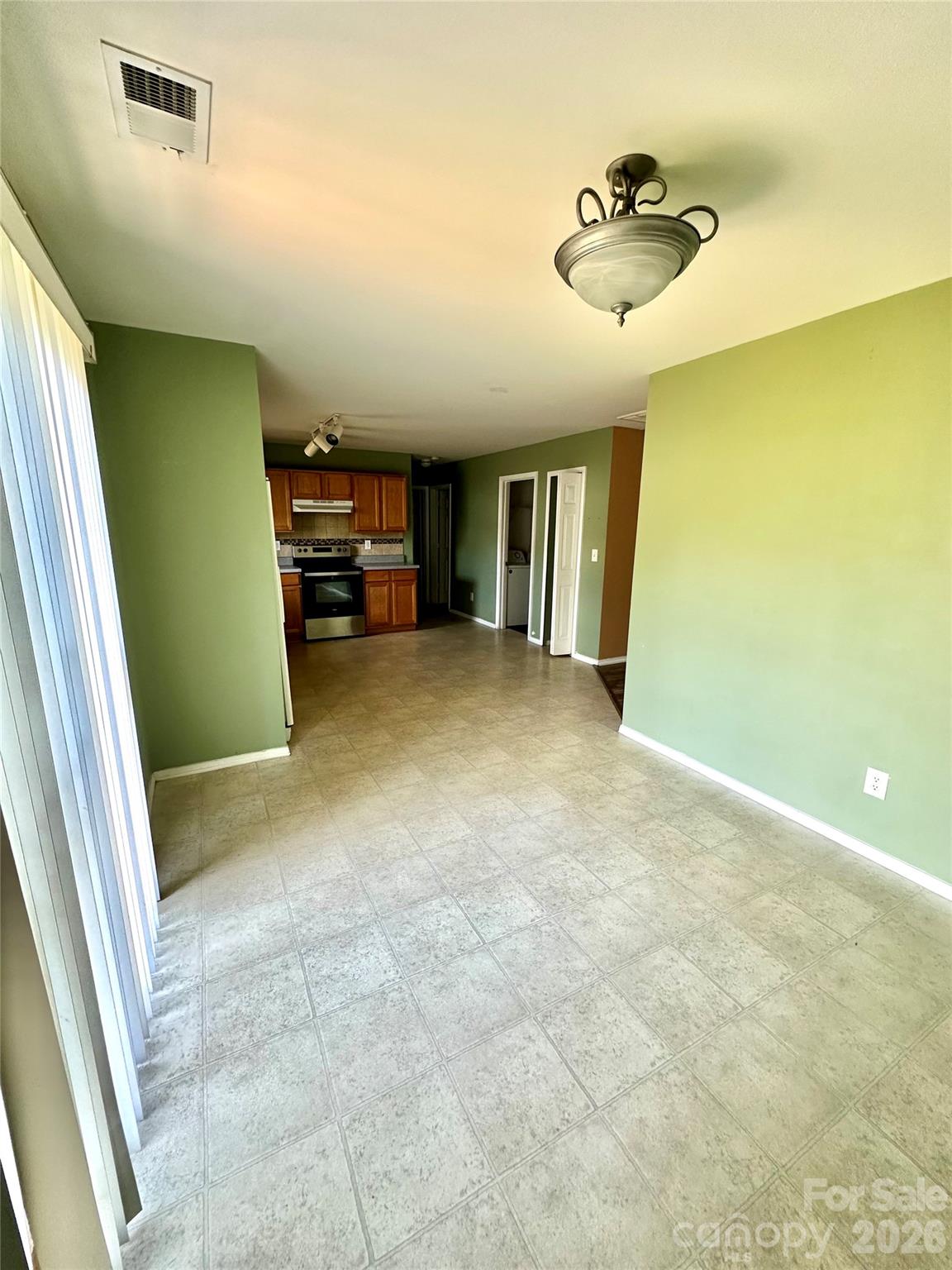 Photo 6 of 4722 Mortonhall Road, Charlotte, NC