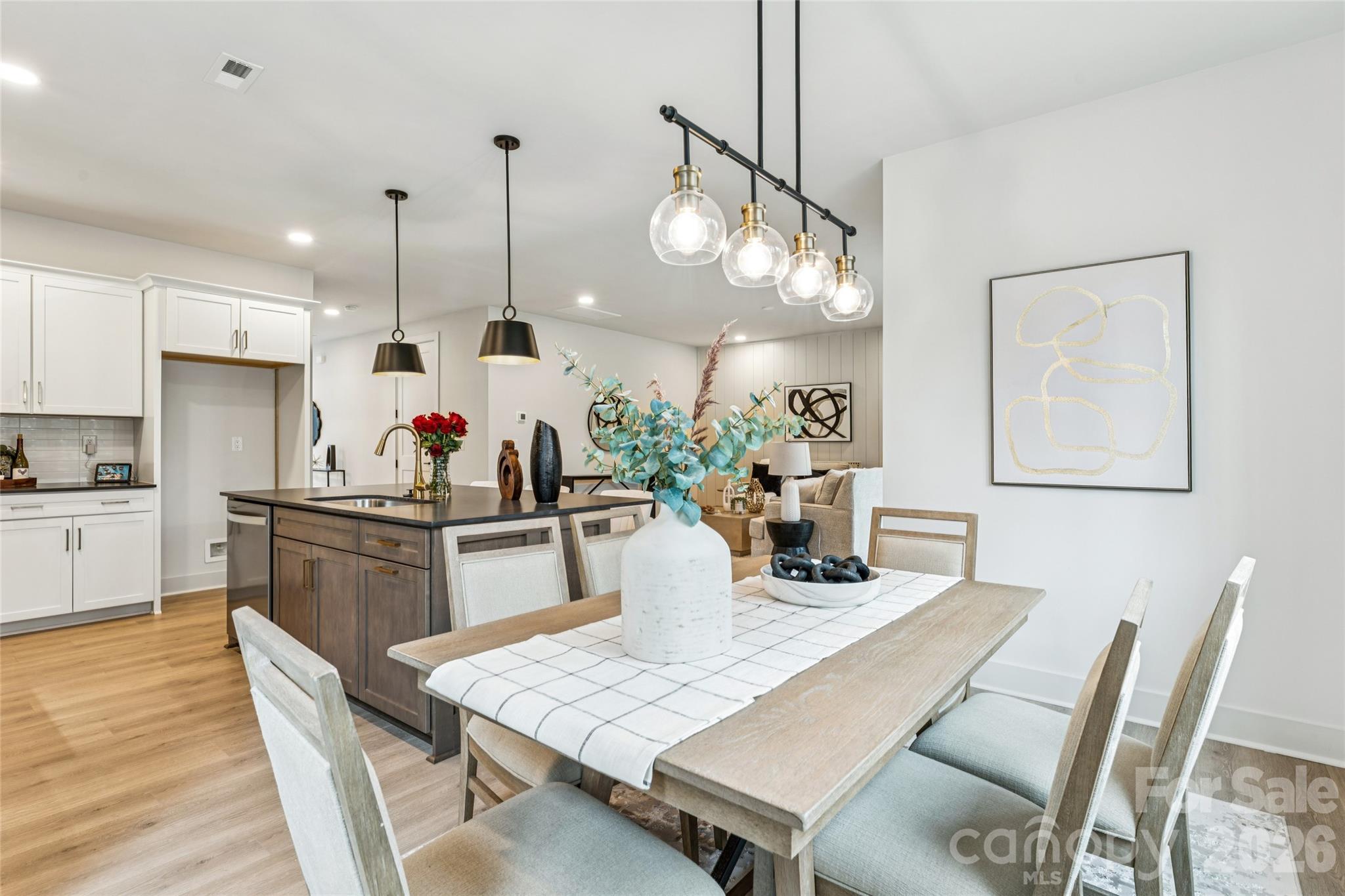 2412 Crestview Drive, Charlotte, NC - photo 14 of 41