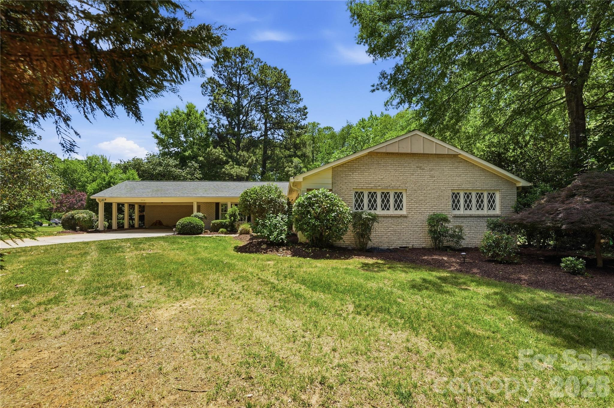Photo 4 of 6014 Glenridge Road, Charlotte, NC