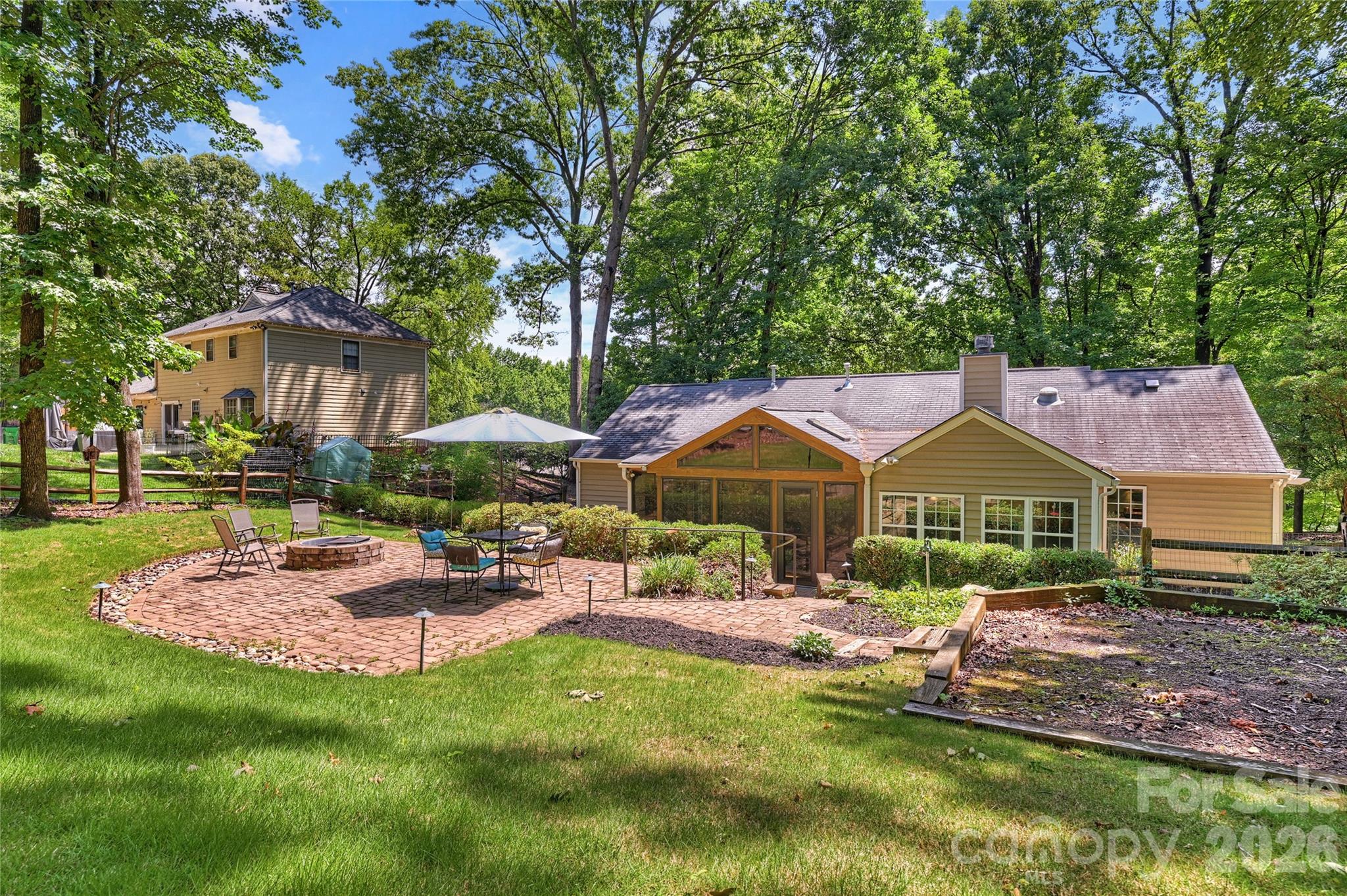 Photo 5 of 605 Silversmith Lane, Charlotte, NC