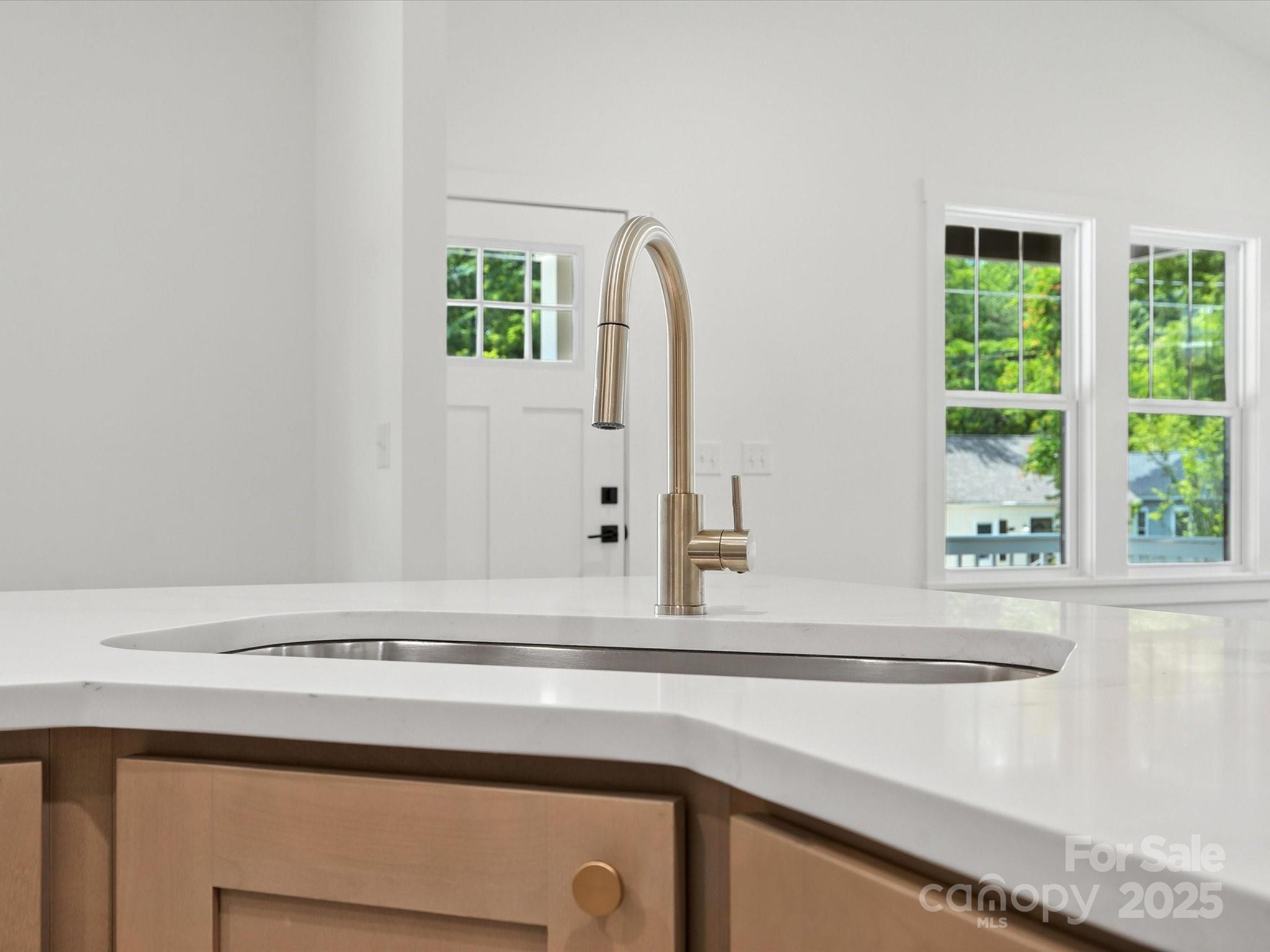Photo 8 of 4113 Rutgers Avenue, Charlotte, NC