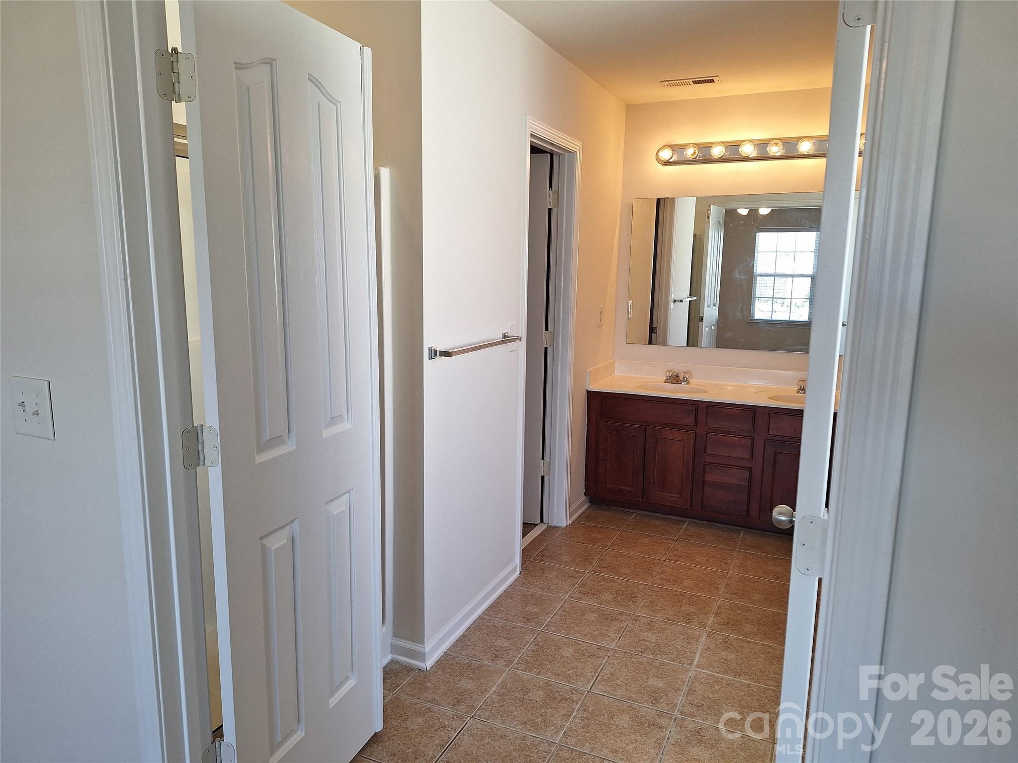 Photo 21 of 3107 Briar Rose Court, Charlotte, NC