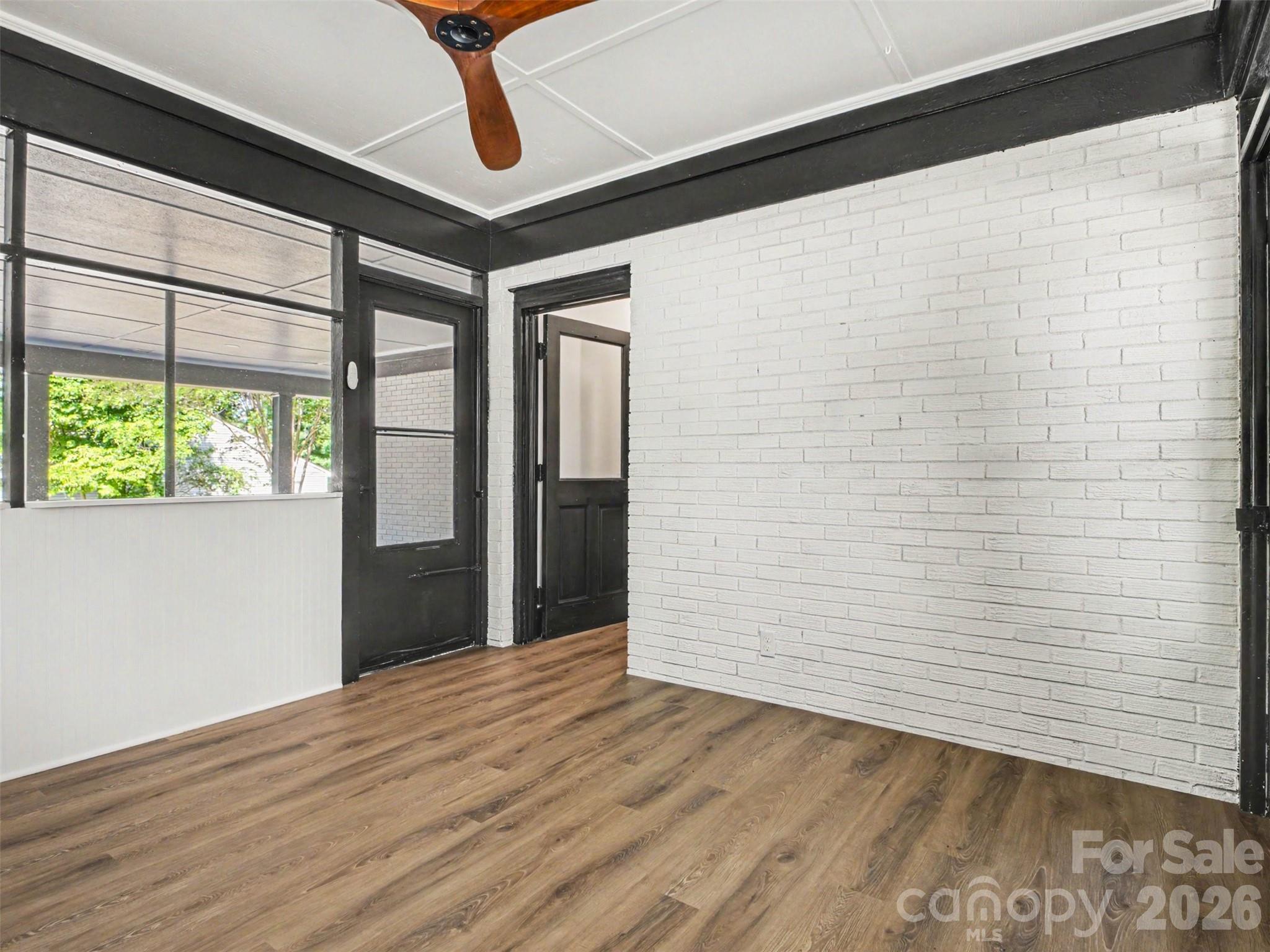 Photo 26 of 1831 Elizabeth Oaks Avenue, Charlotte, NC