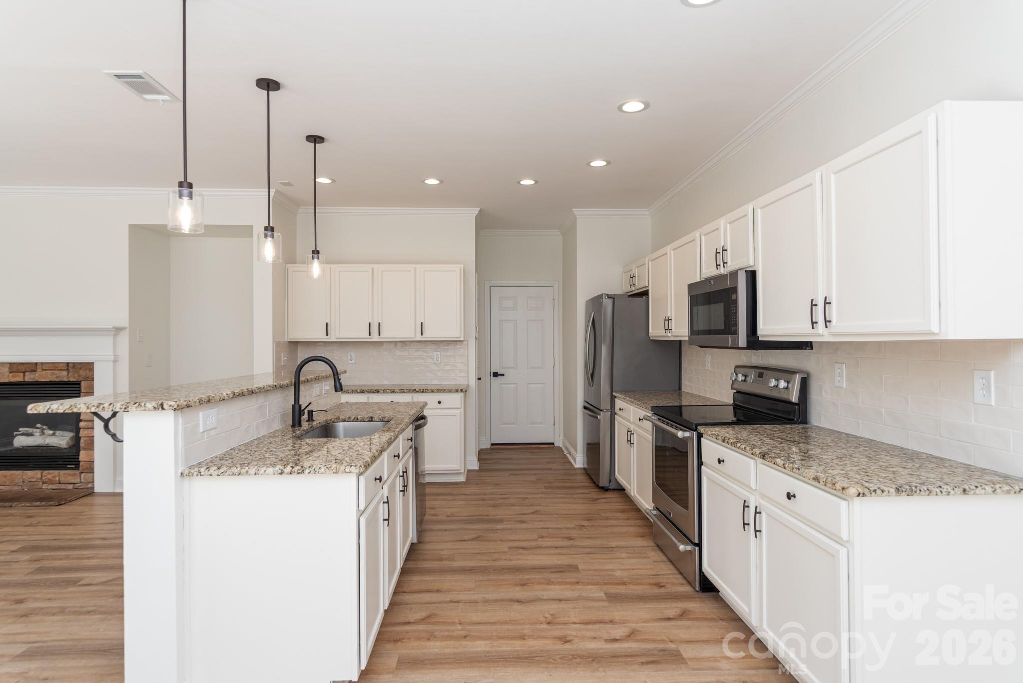 Photo 4 of 123 Glade Valley Avenue, Mooresville, NC