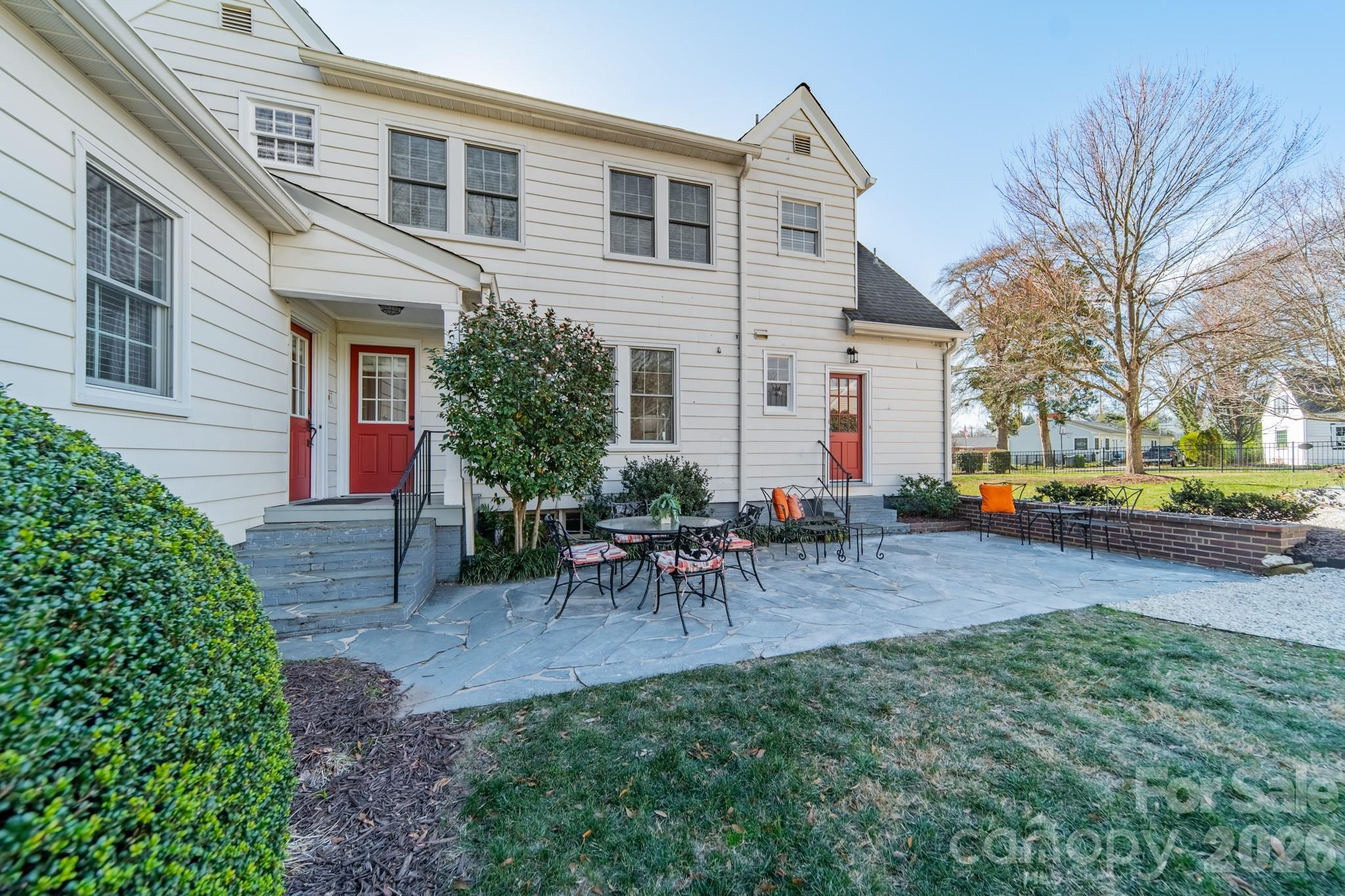 27 Circle Drive, Belmont, NC - photo 6 of 48