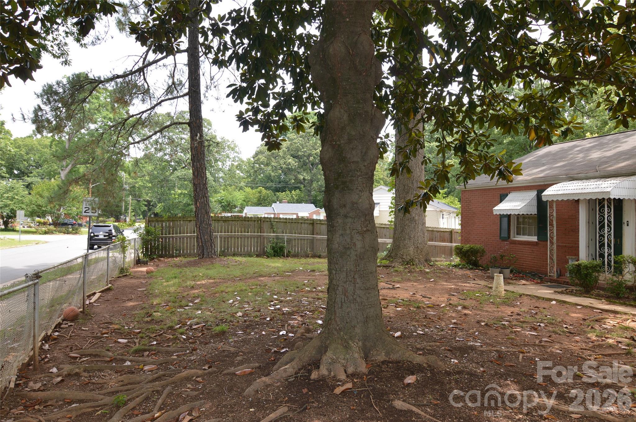 Photo 9 of 2111 Dickens Avenue, Charlotte, NC