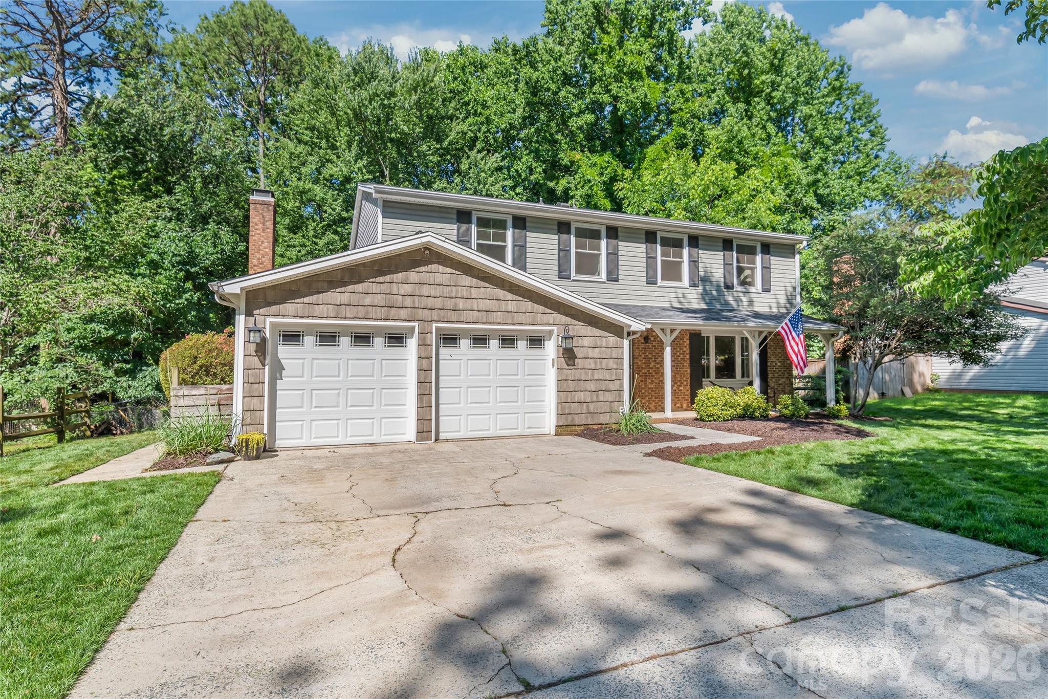 Photo 2 of 425 Regency Drive, Charlotte, NC