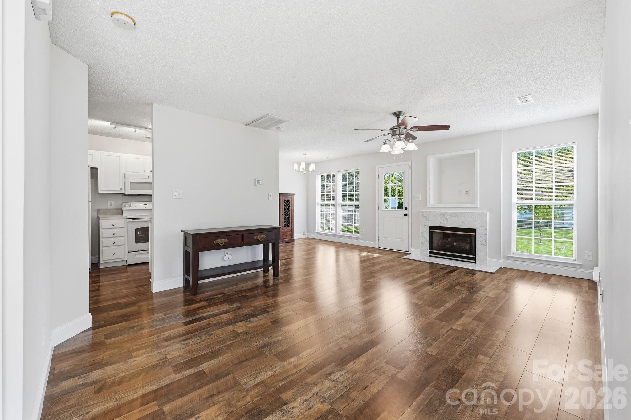 Photo 3 of 6912 Alanbrook Road, Charlotte, NC