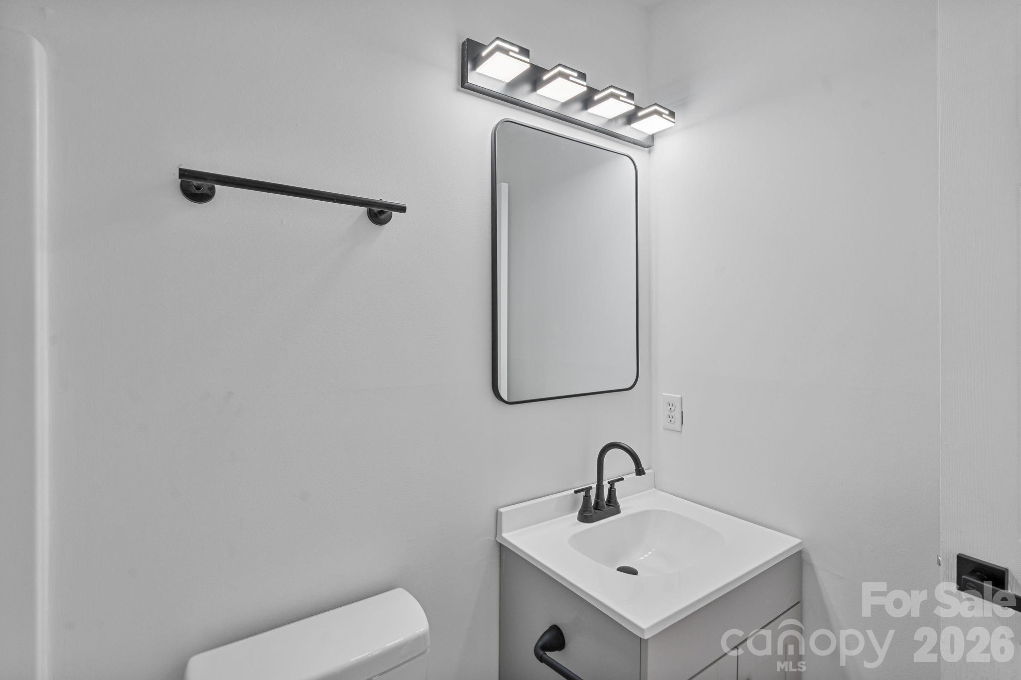 Photo 36 of 10410 Roundleaf Drive, Charlotte, NC