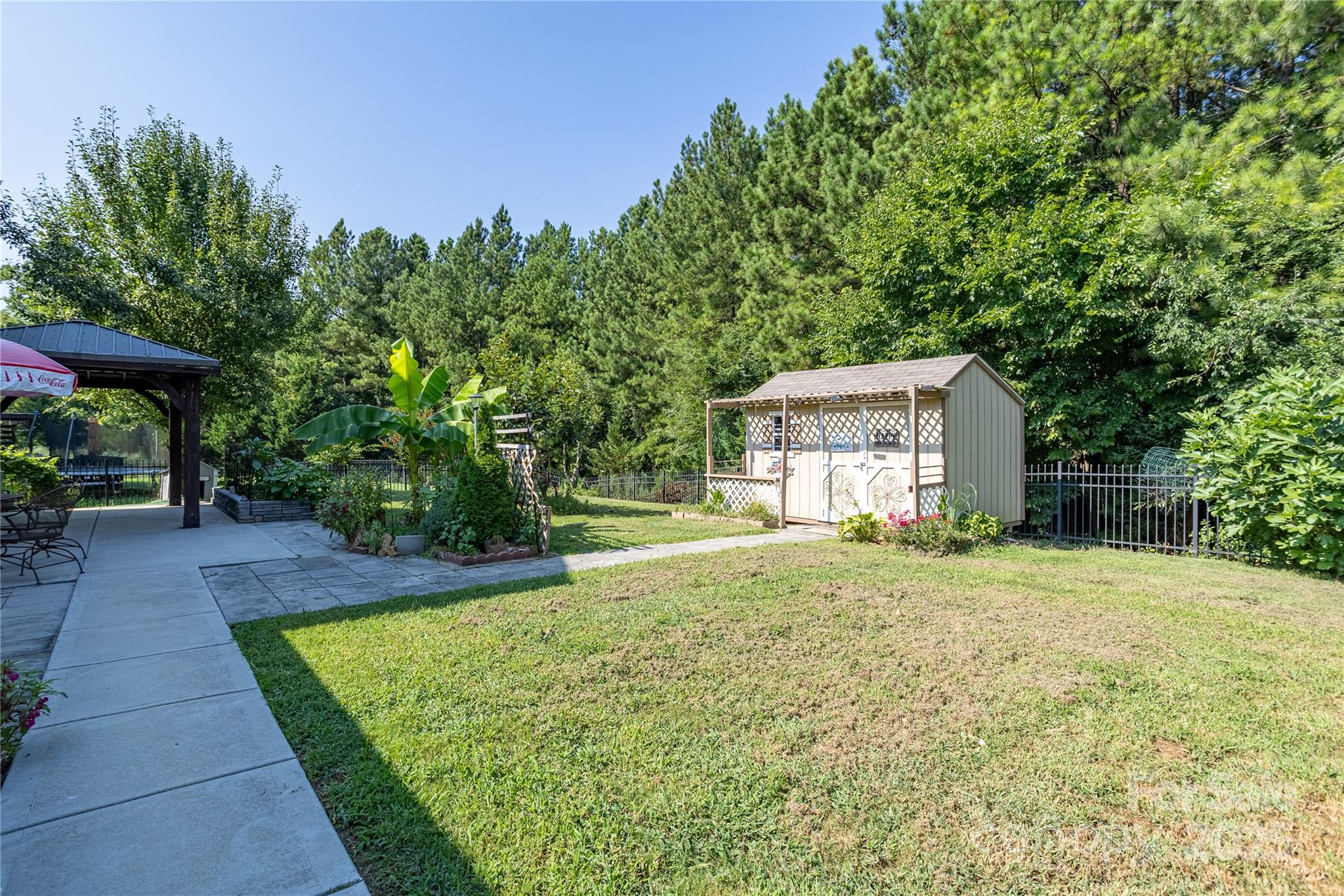 Photo 10 of 13516 Mallard Lake Road, Charlotte, NC