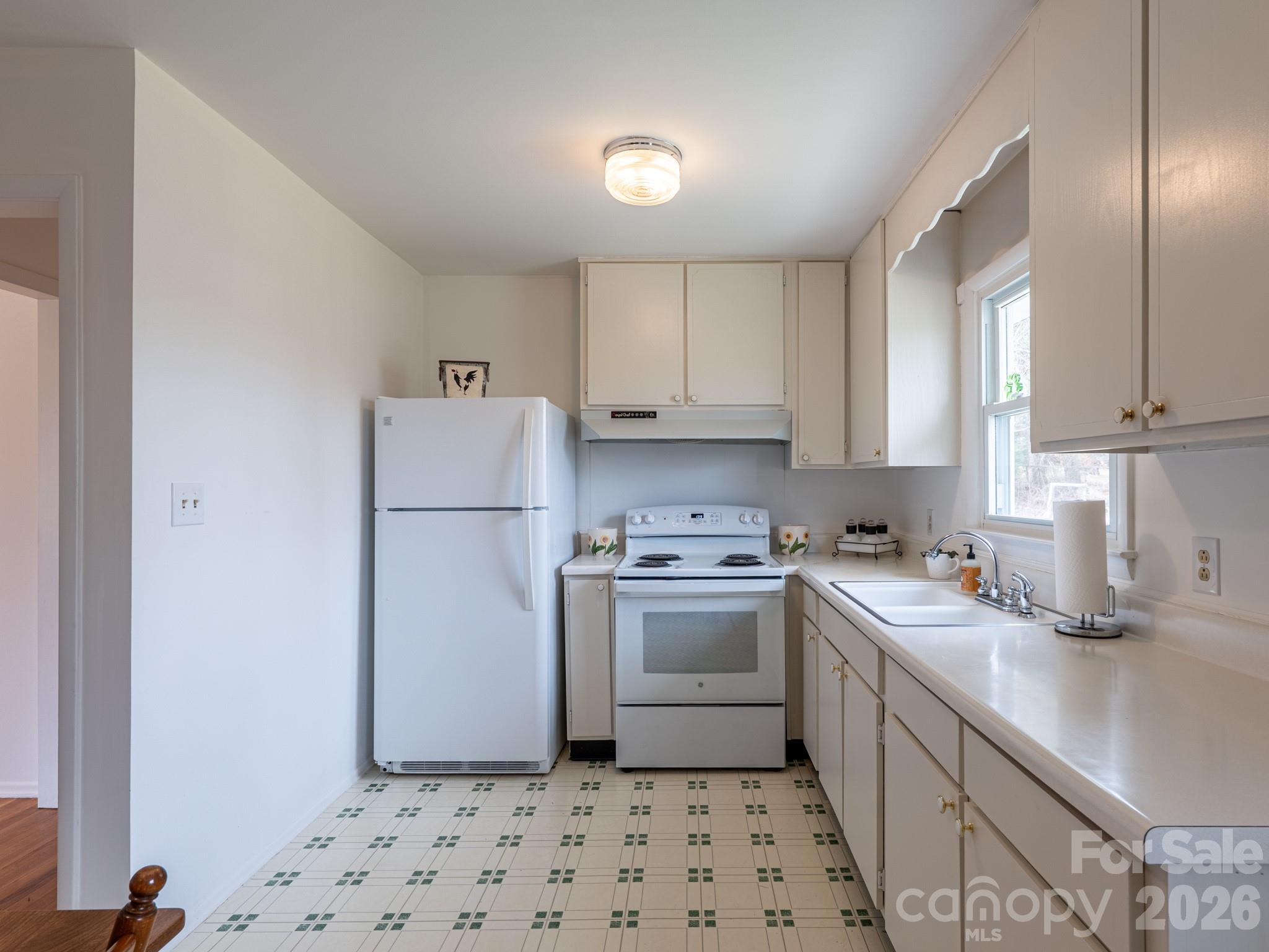 56 Skyview Terrace, Asheville, NC - photo 15 of 49