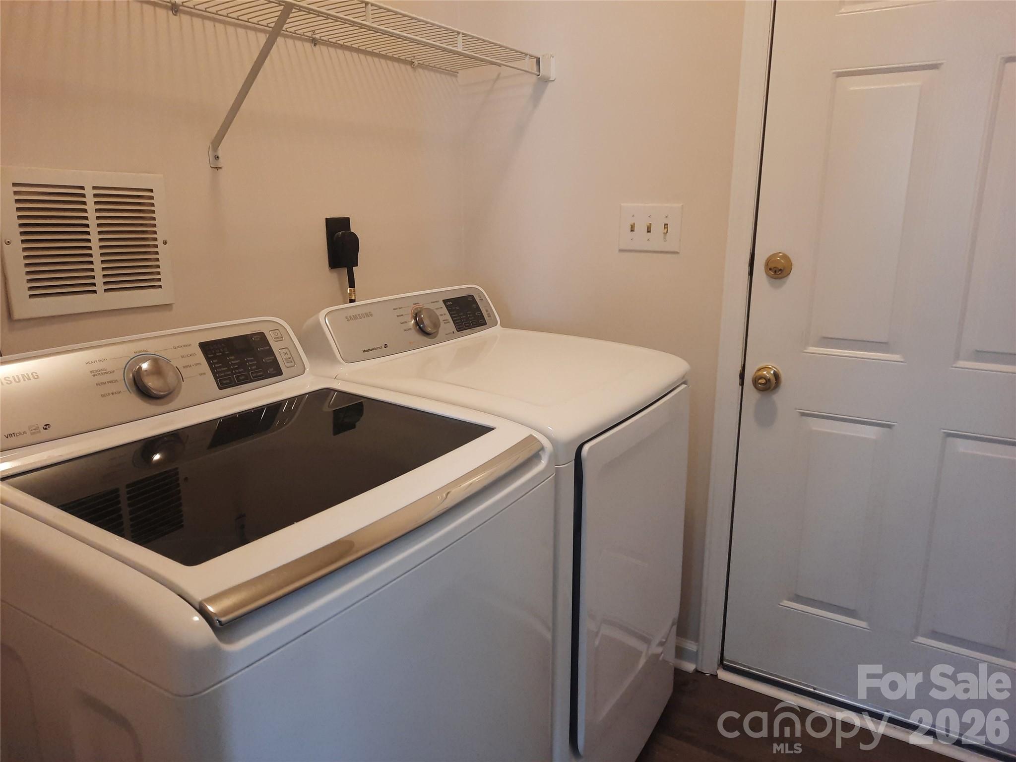 Photo 10 of 5305 Chinemist Court, Charlotte, NC