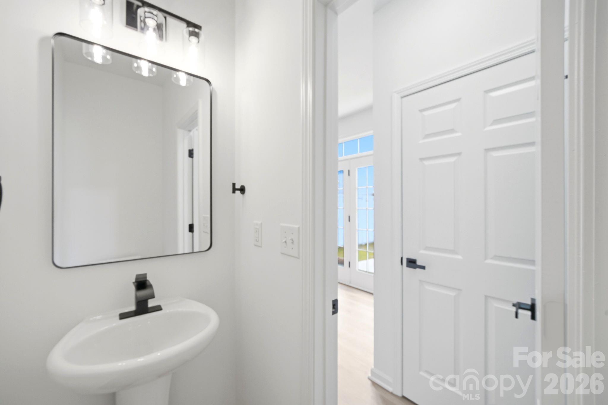 Photo 12 of 14237 Tamarack Drive, Charlotte, NC