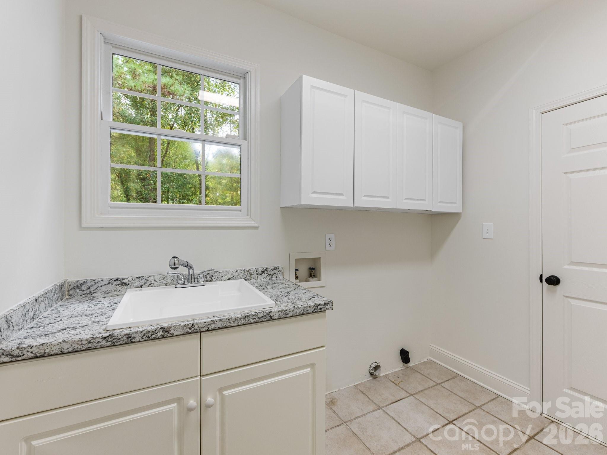 Photo 13 of 5619 Mountain Point Lane, Charlotte, NC