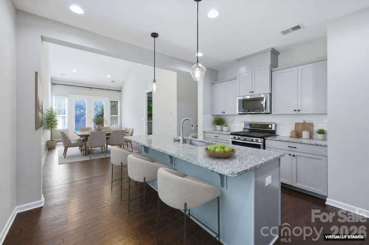Photo 4 of 5618 Stonewells Drive, Charlotte, NC
